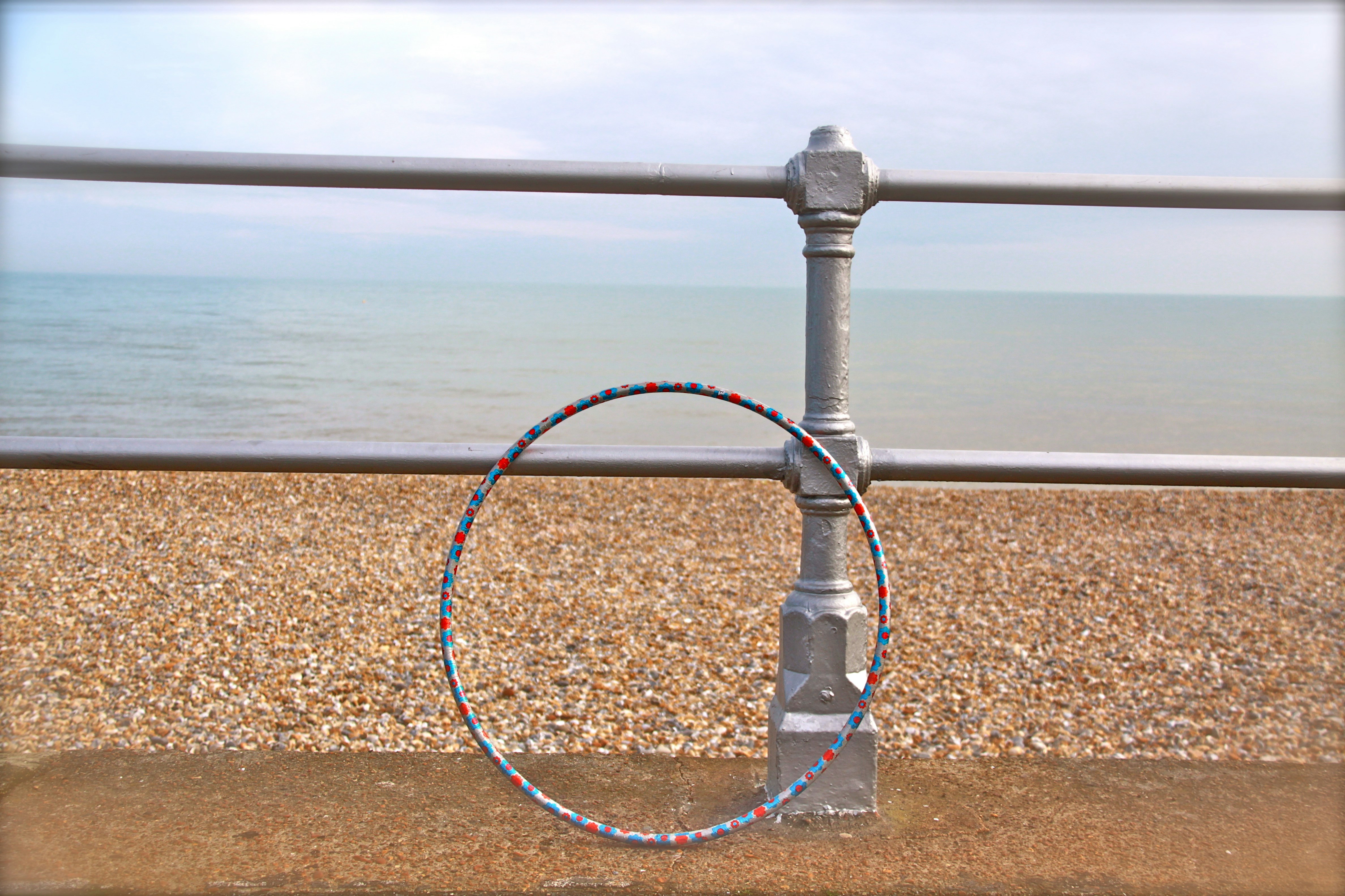 Hoola-hoola! Hoola-hoop!