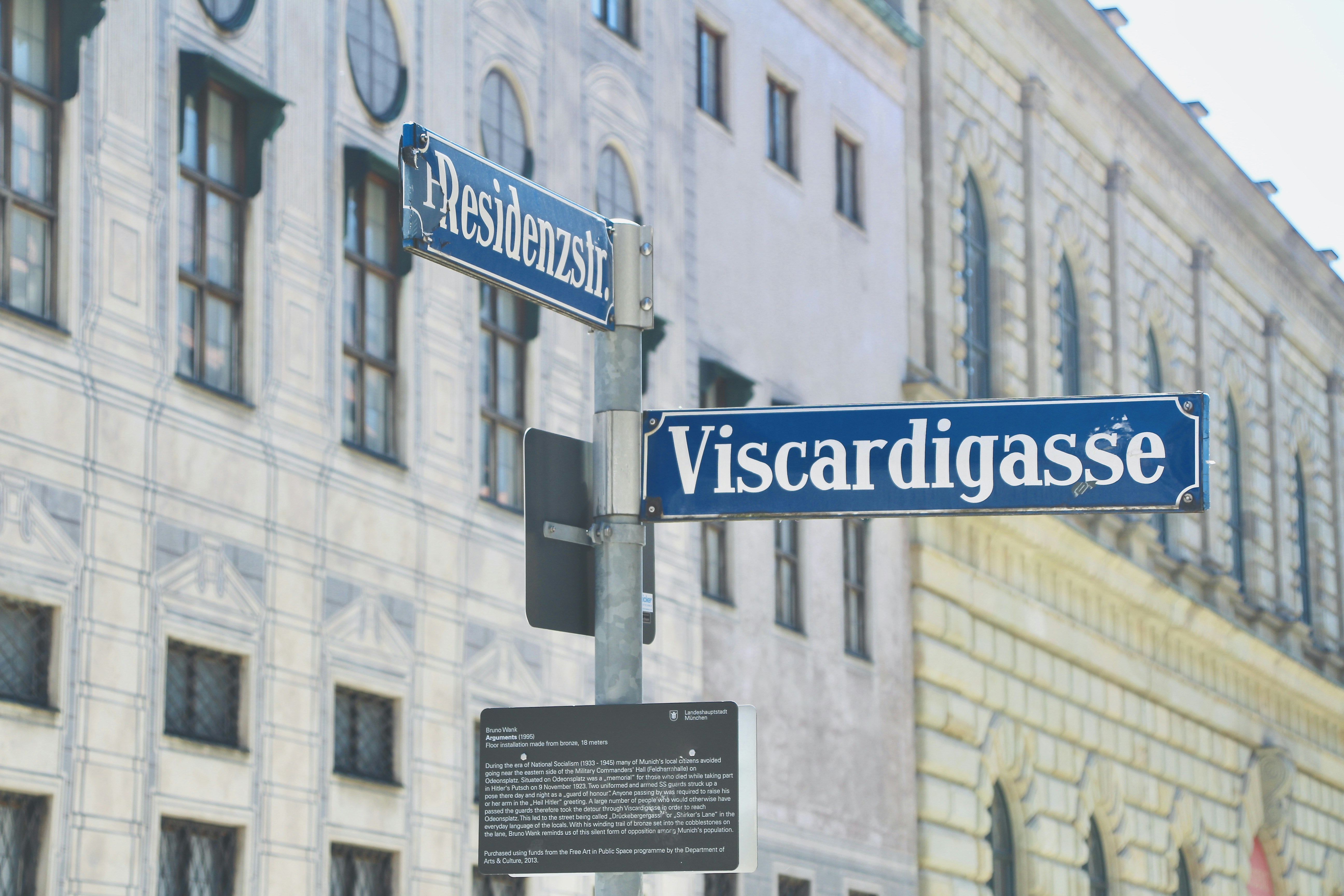 Crossroads of History: Viscardigasse and Residenzstraße