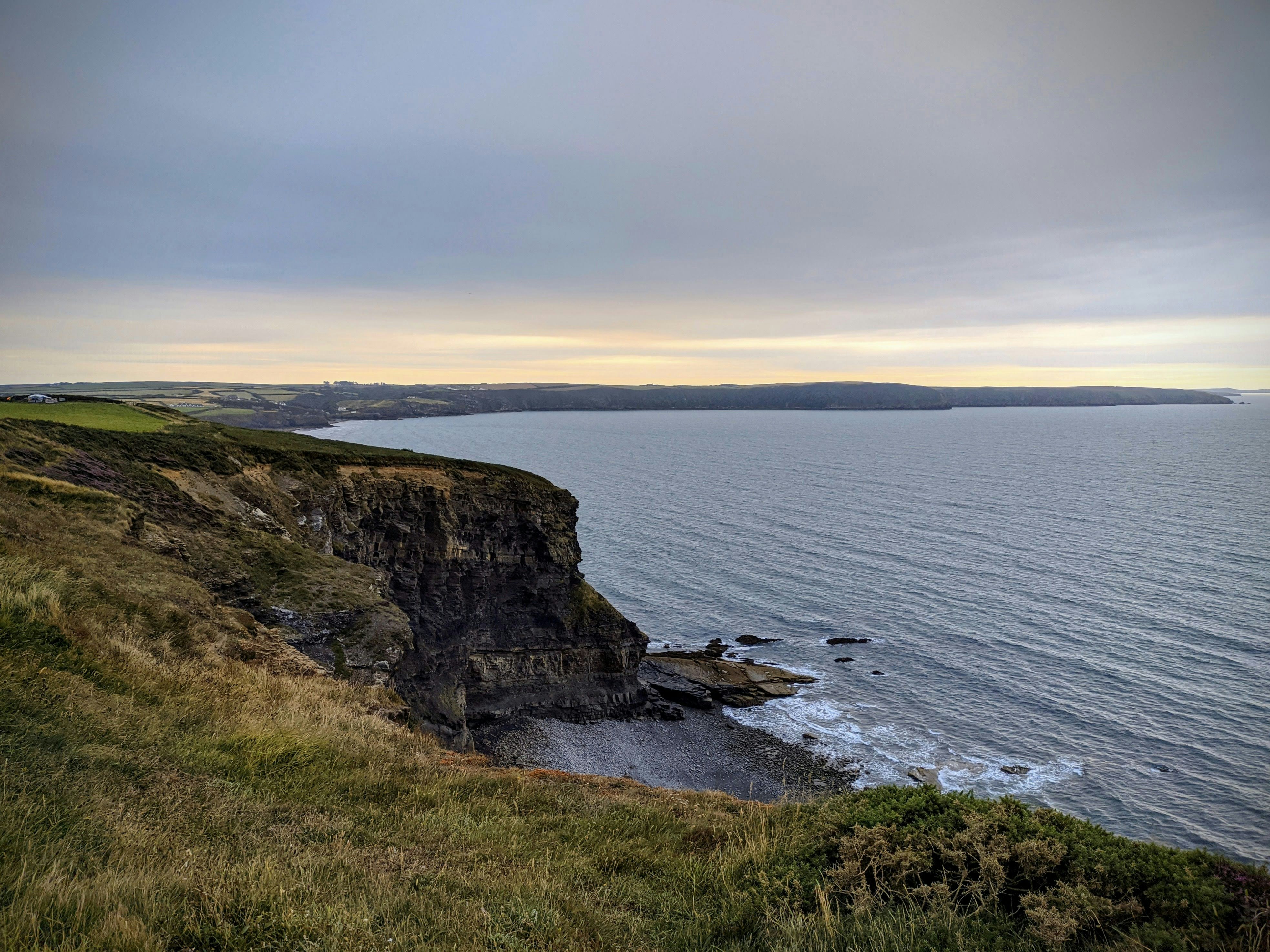 Cliffline at Distant Horizon