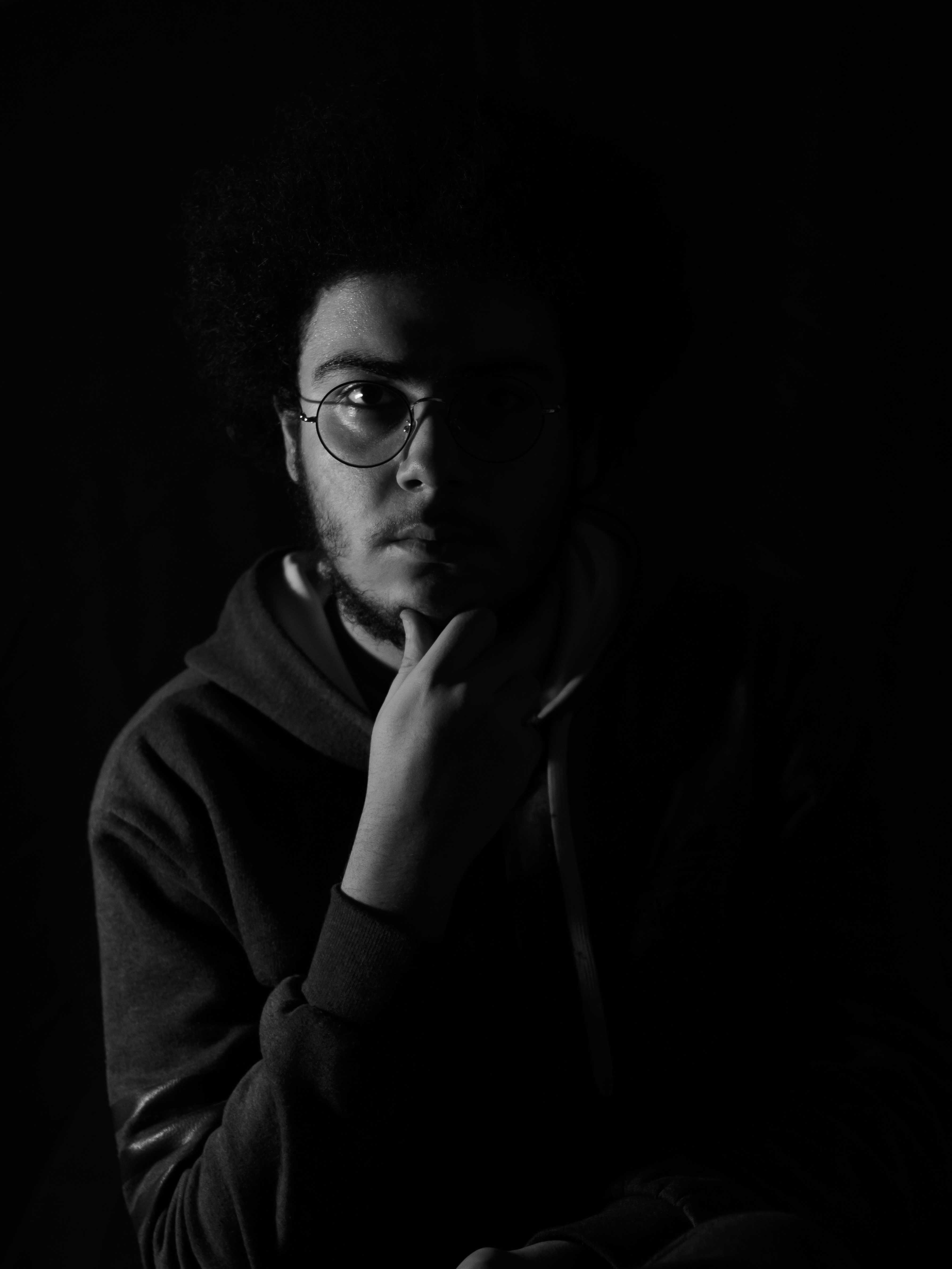 High Contrast Portrait Pictures | Download Free Images on Unsplash