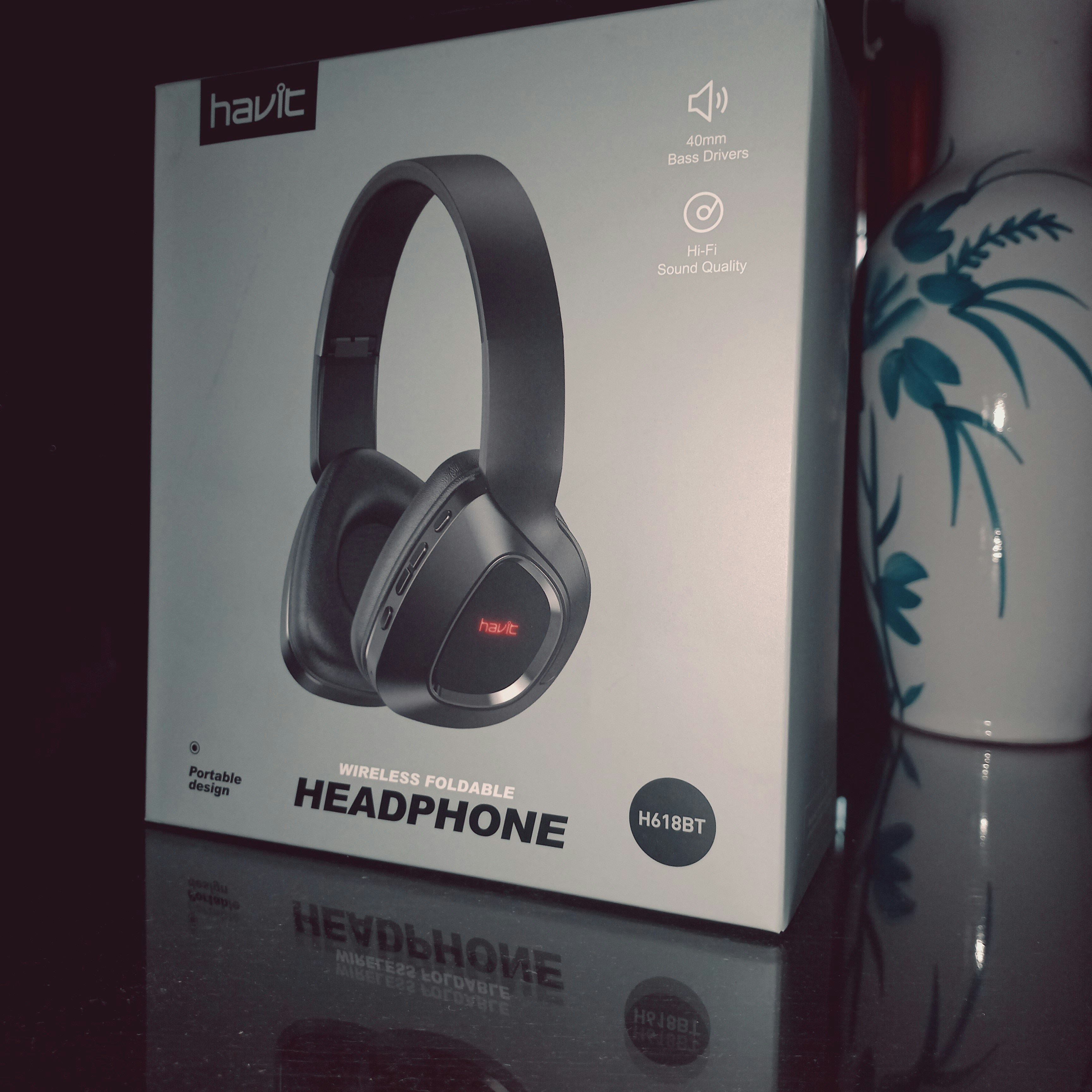 Black and silver beats by dr dre headphones photo – Free Electronics ...