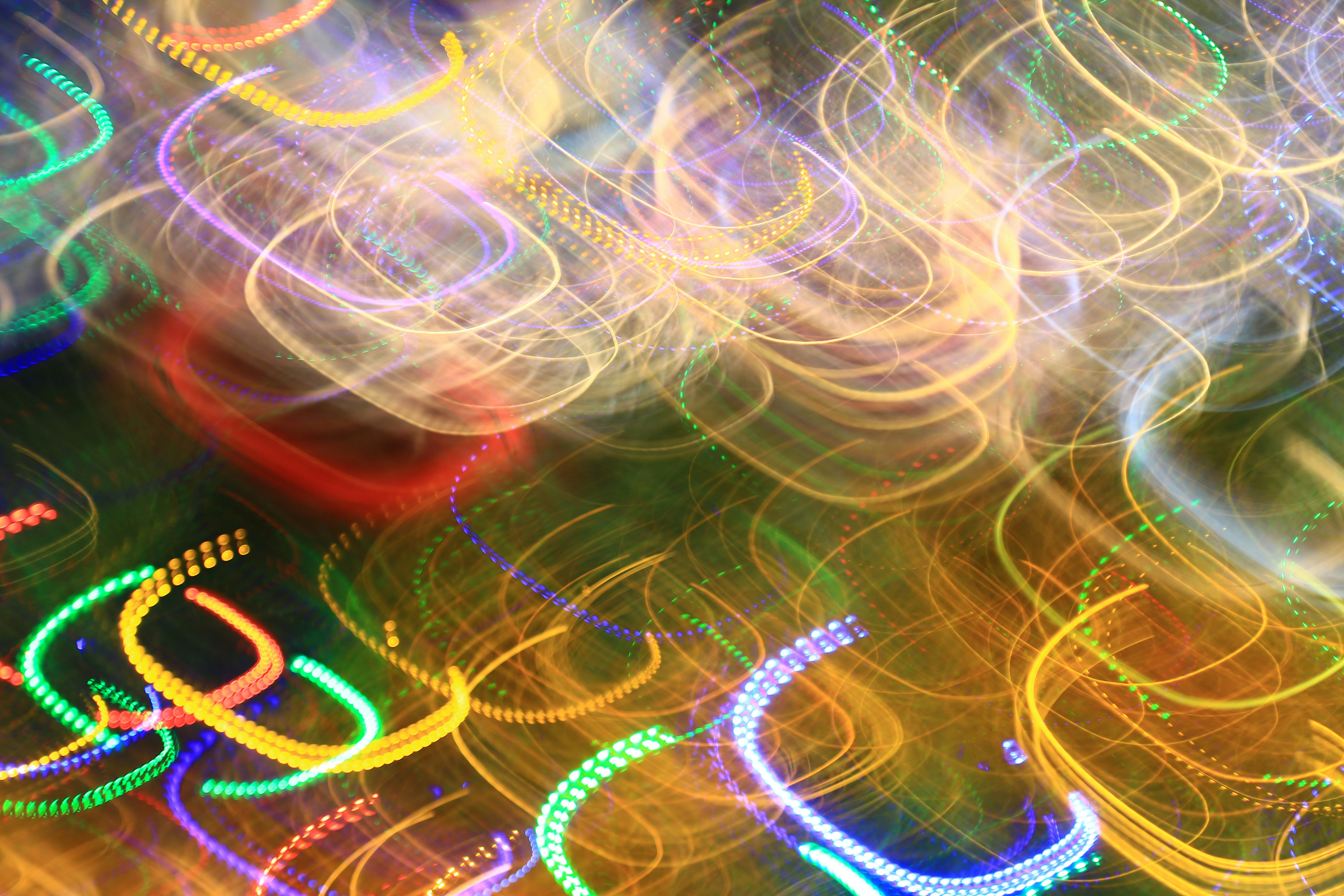 A blurry photo of a number of lights photo – Free Curves Image on Unsplash