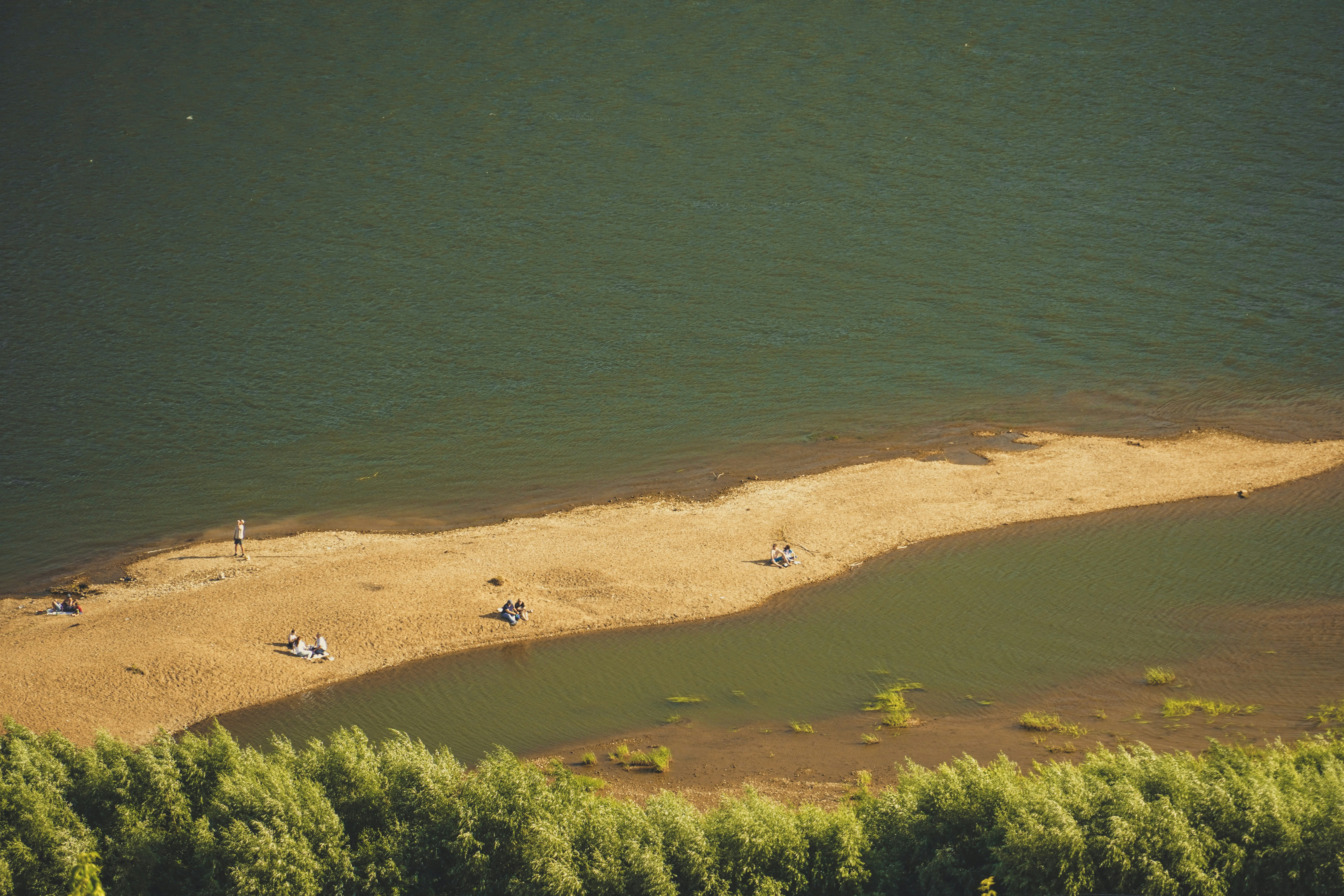 People on beach during daytime photo – Free Ufa Image on Unsplash