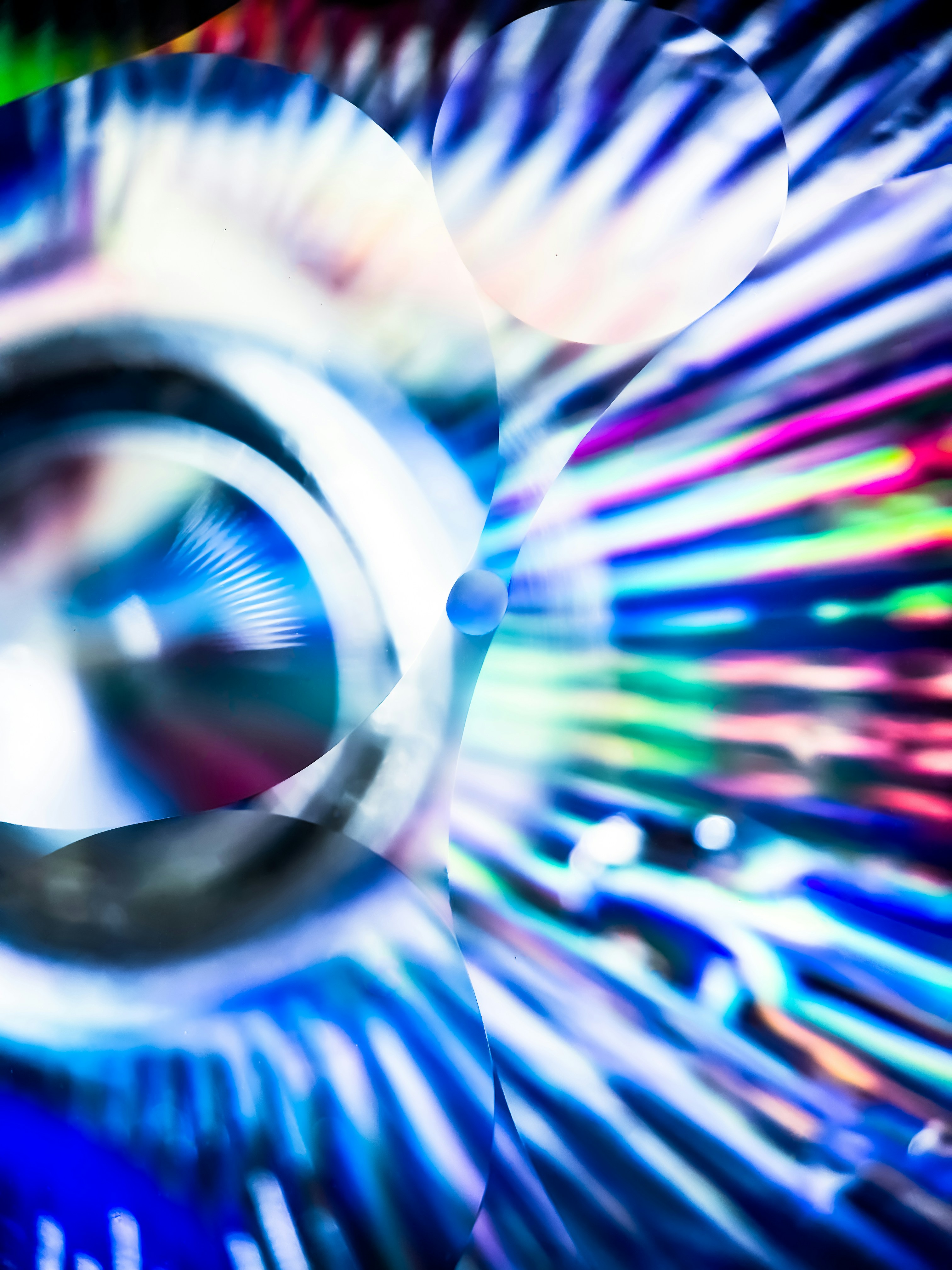 Abstract Prism: A Burst of Color Refractions Through Curves