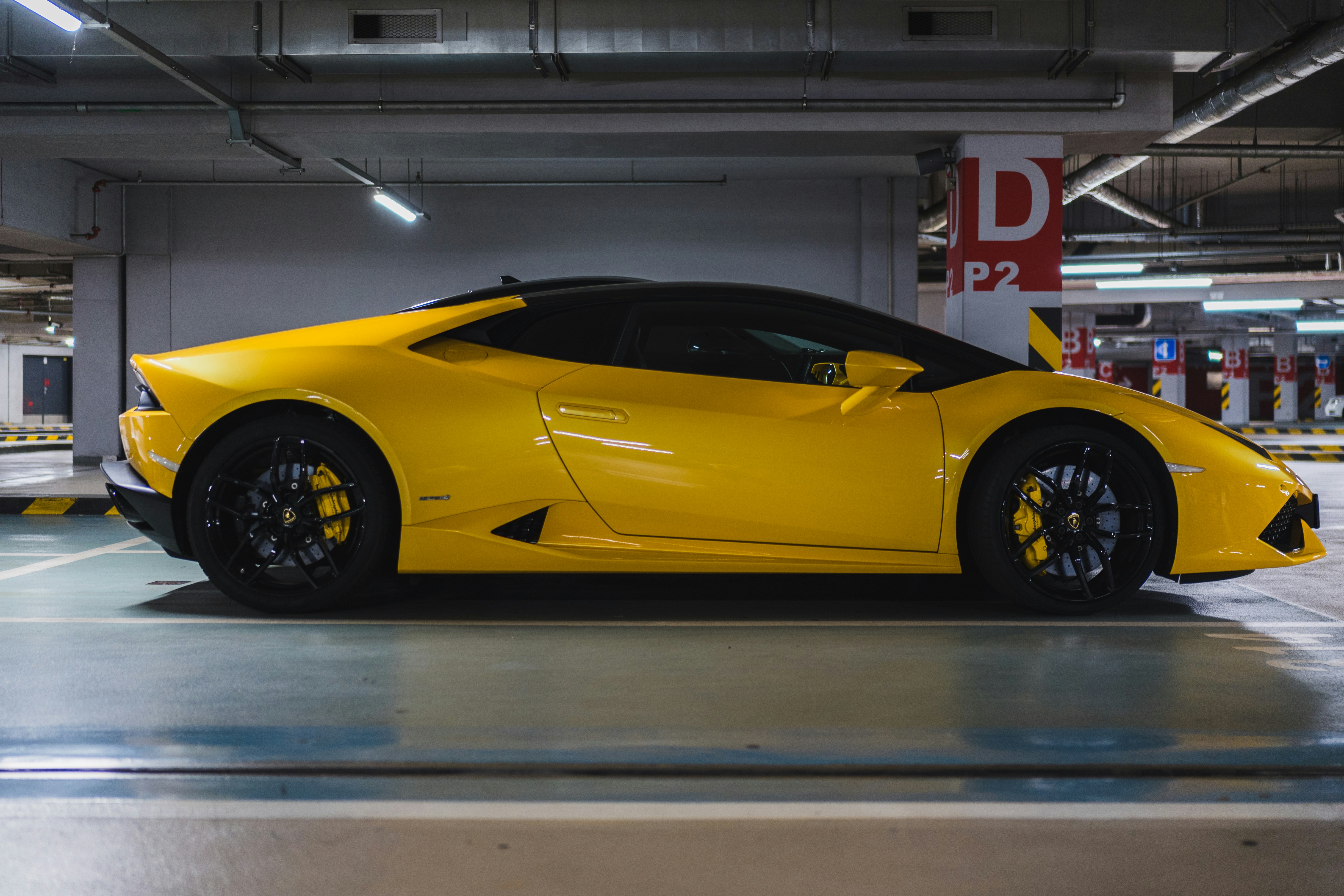 Ferrari 458 Italia jaune sur chaussée grise photo – Photo Auto Gratuite ...