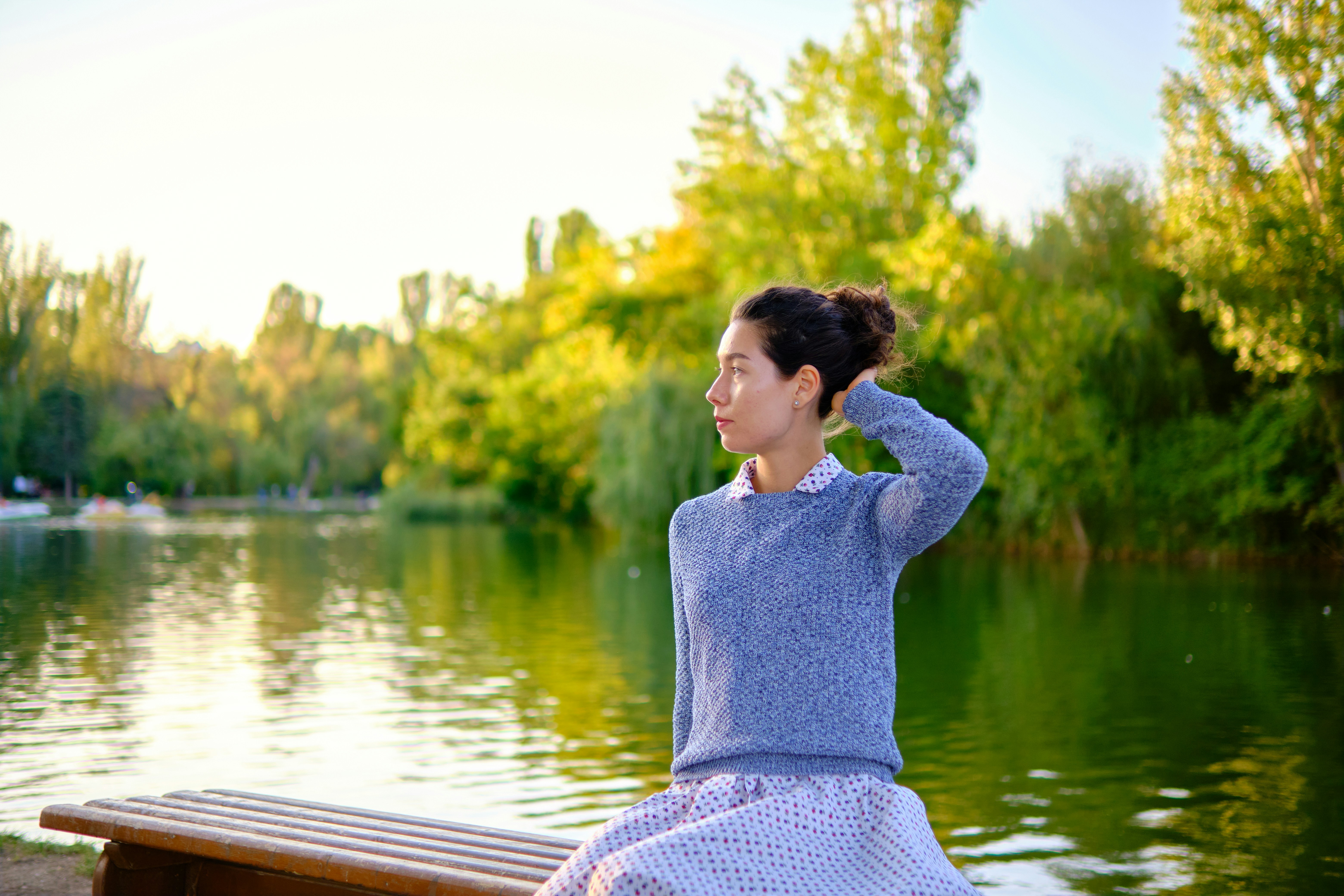 Lakeside Quiet: A Portrait in Sunlit Greens