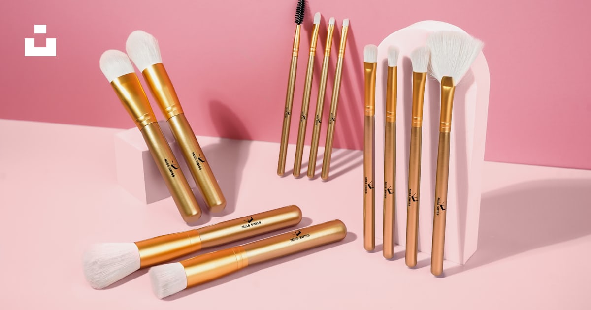Brown And White Makeup Brush Set Photo Free Lipstick Image On Unsplash