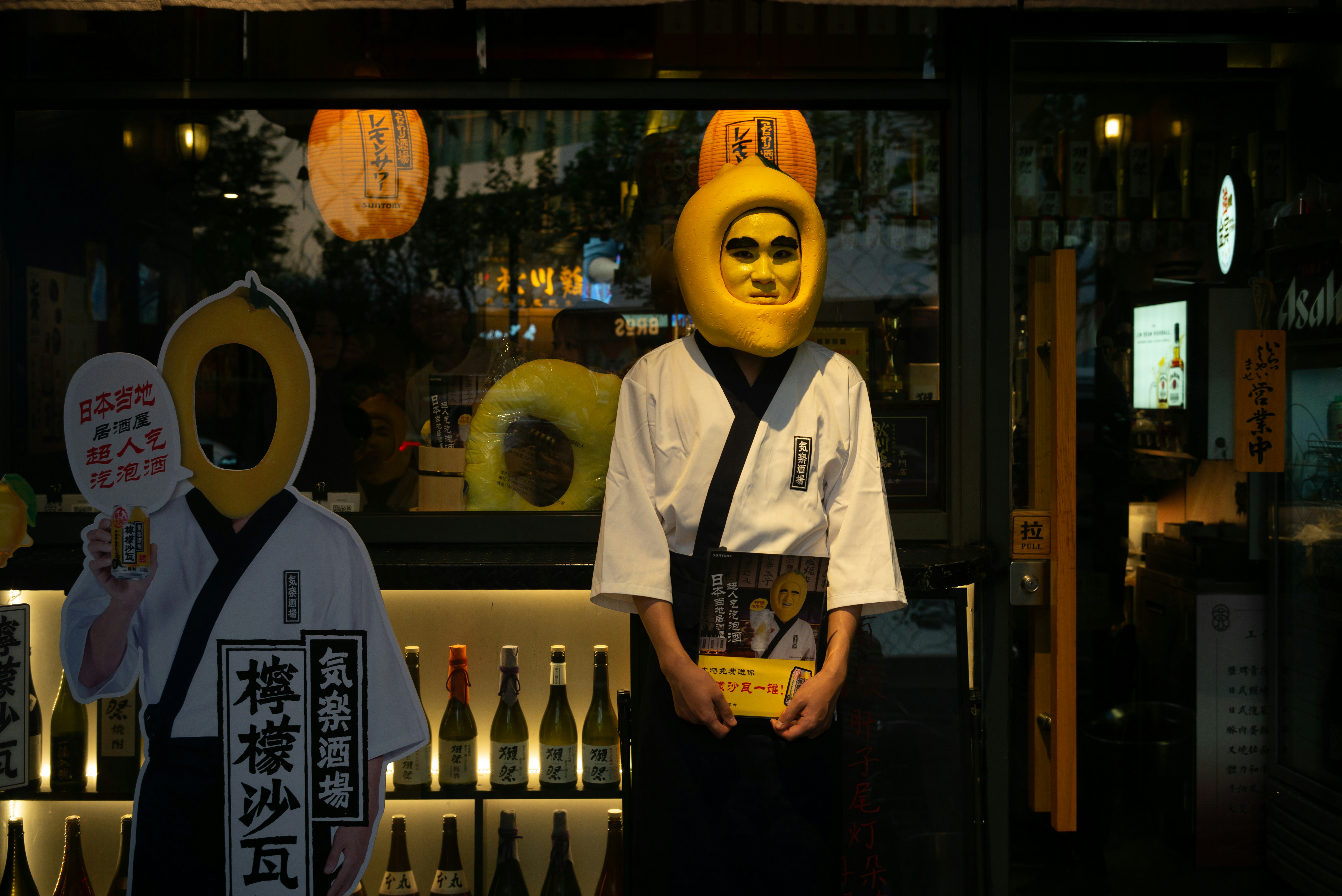 Photo by Derek Lee with Leica M Typ 262