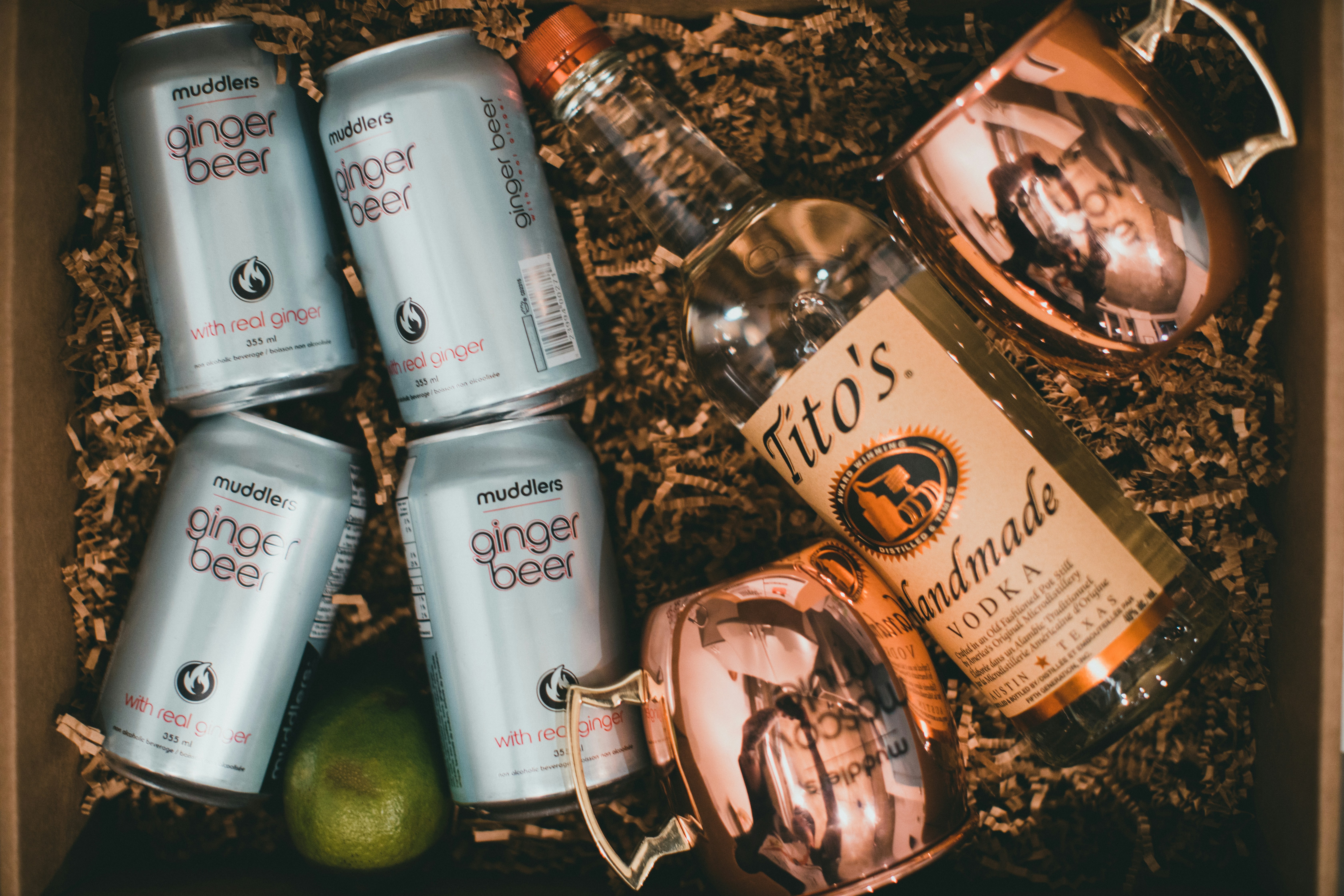 Sechs Dosen Ginge Beer in einer Box Foto – Kostenloses Bild zum Thema ...