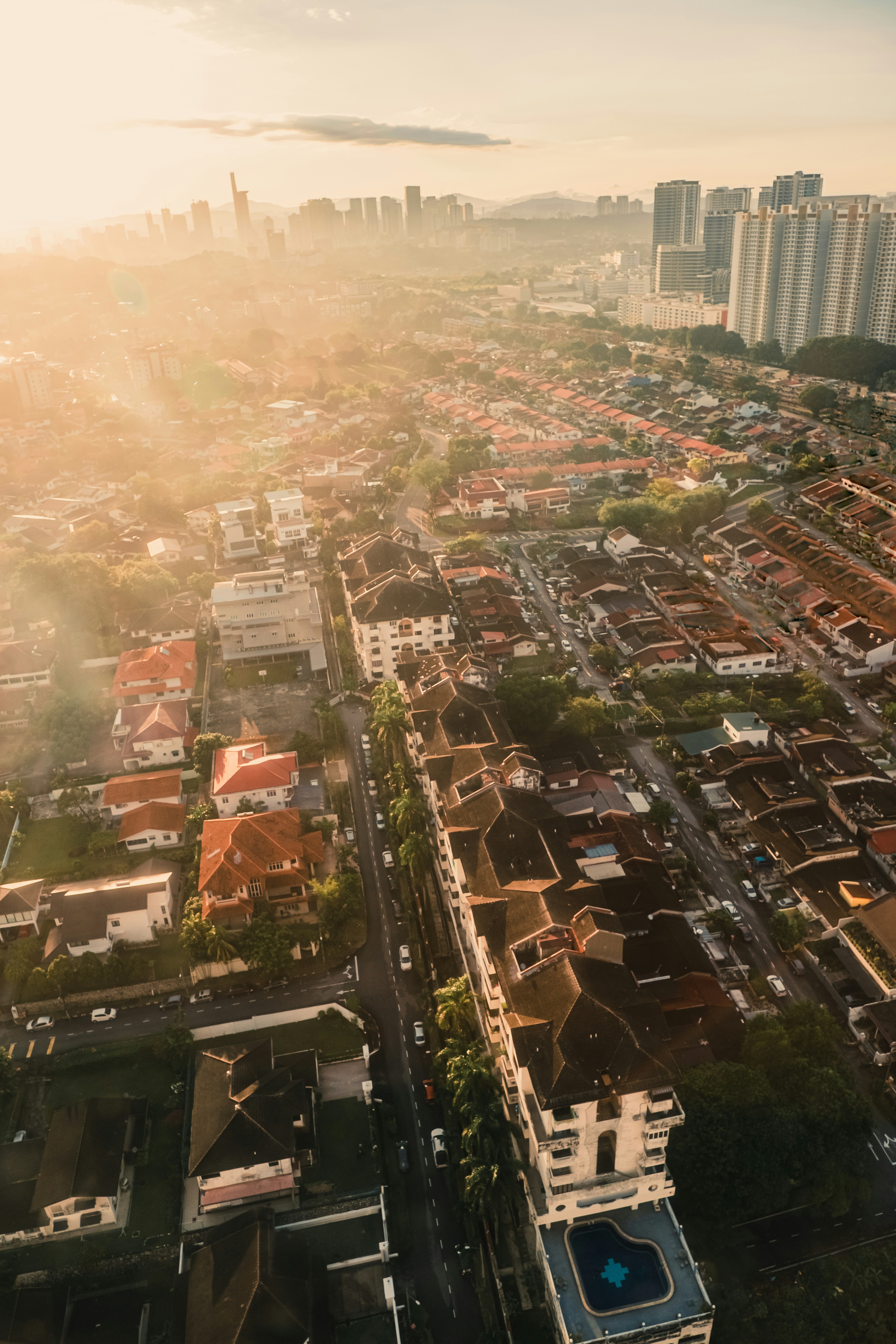 Dawn Grid: Suburban Lines Stretch Toward a Distant Skyline