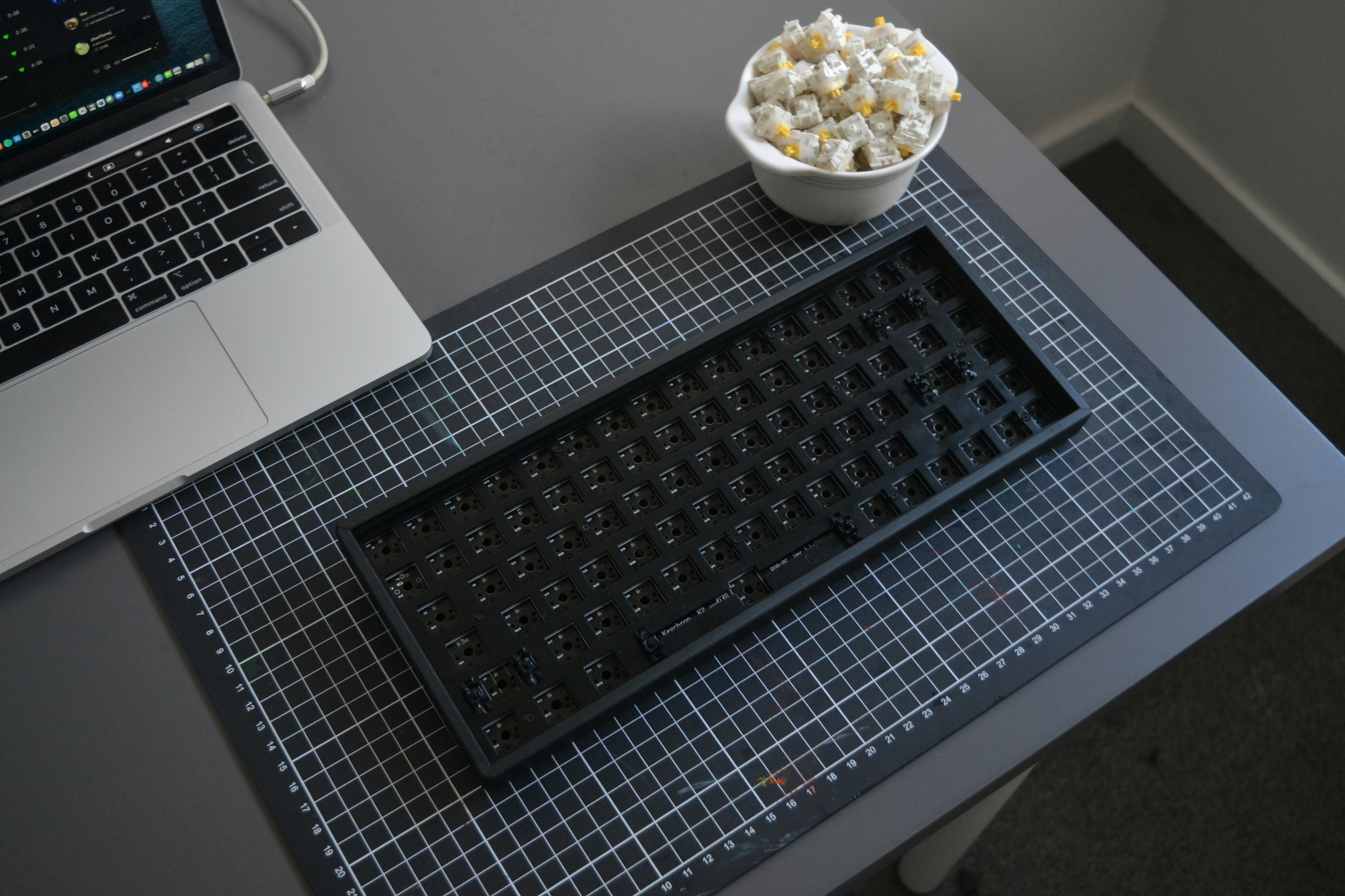 How to Build Your First Custom Mechanical Keyboard