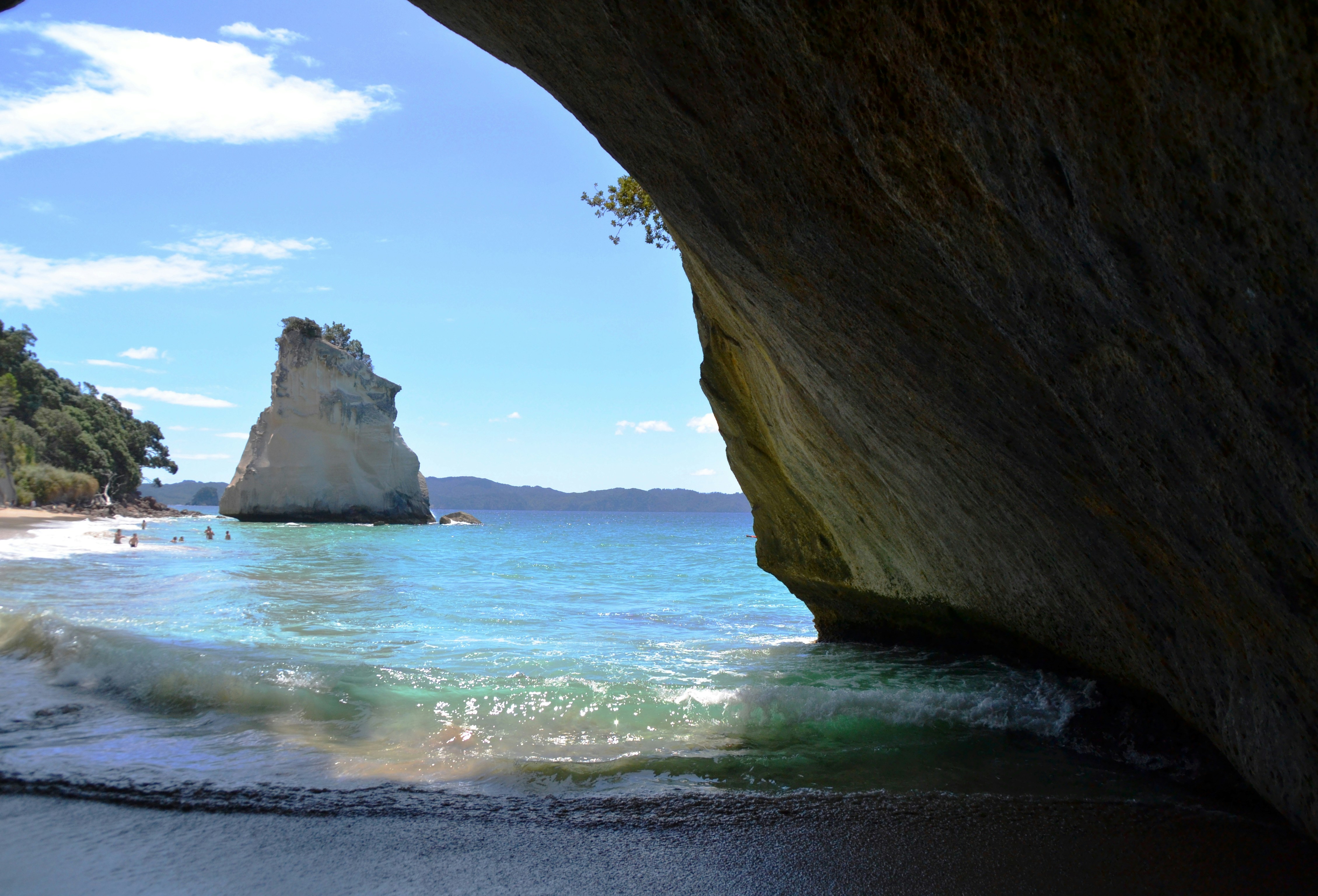 Cathedral Cove New Zealand, sea cave