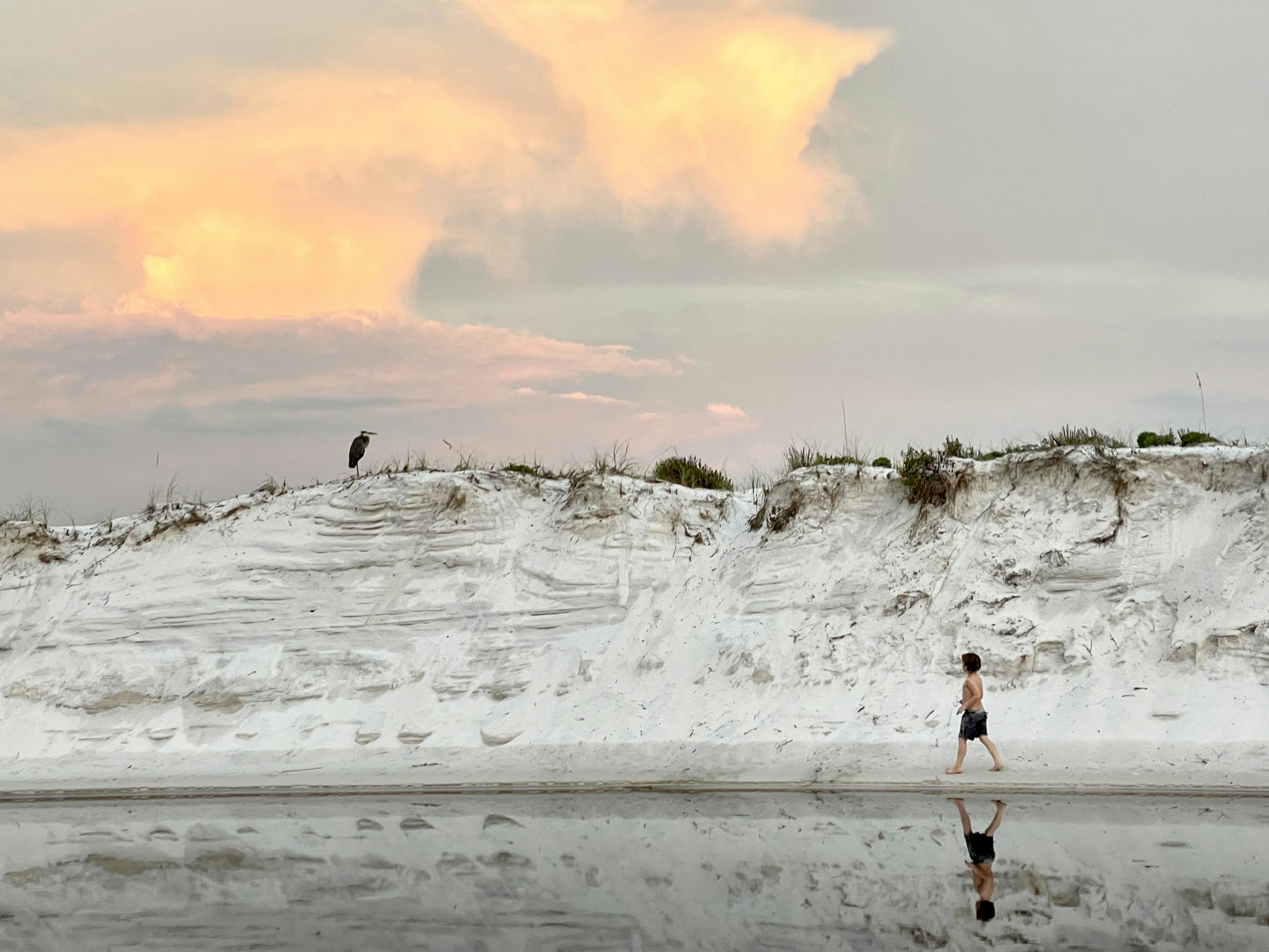 Sunset on White Dunes: A Quiet Walk by the Mirrored Shore