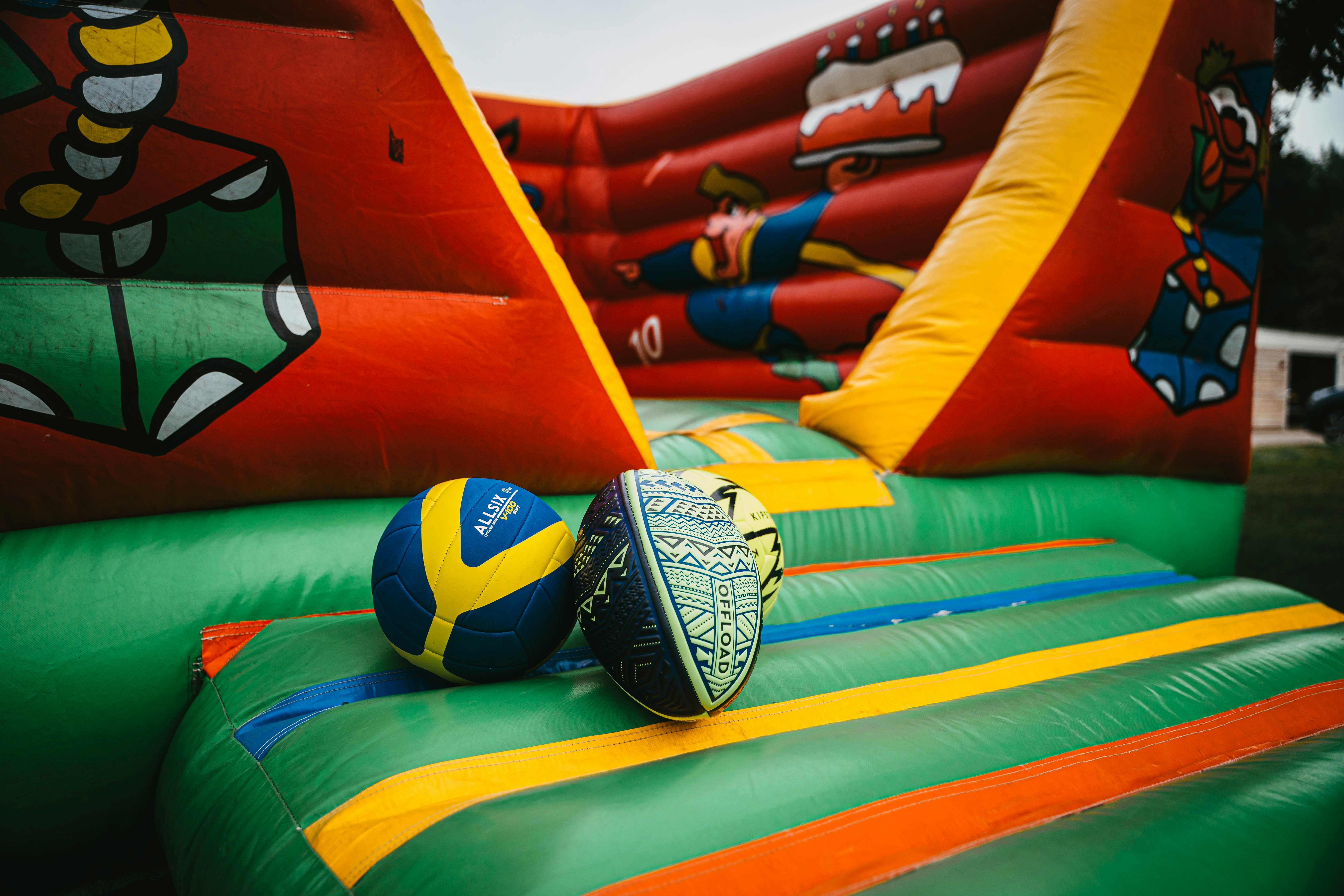 Why Are More People Hiring Giant Inflatables? - SIDE-LINE MAGAZINE
