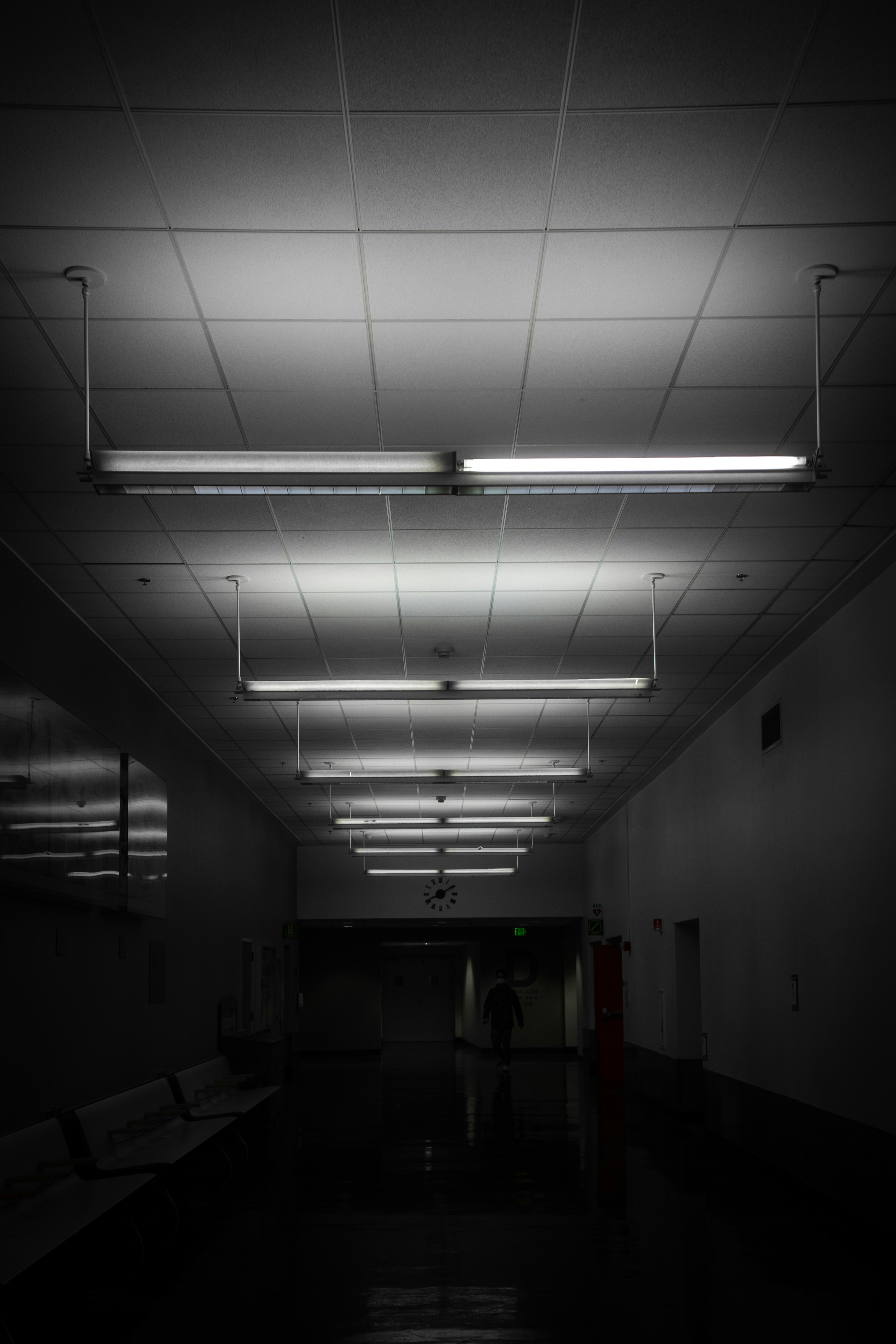 Fluorescent Echoes in a Silent Corridor