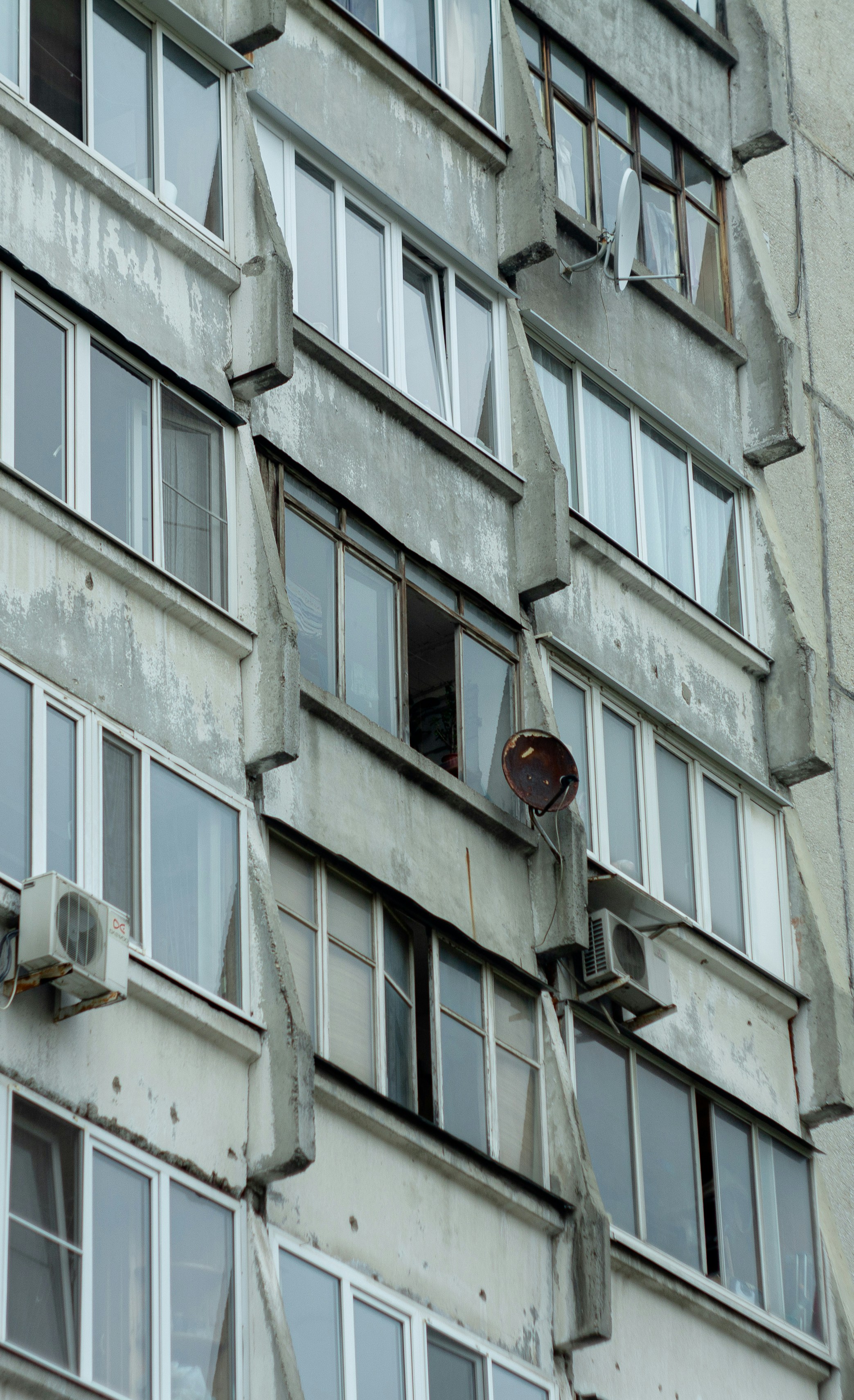 a very tall building with lots of windows