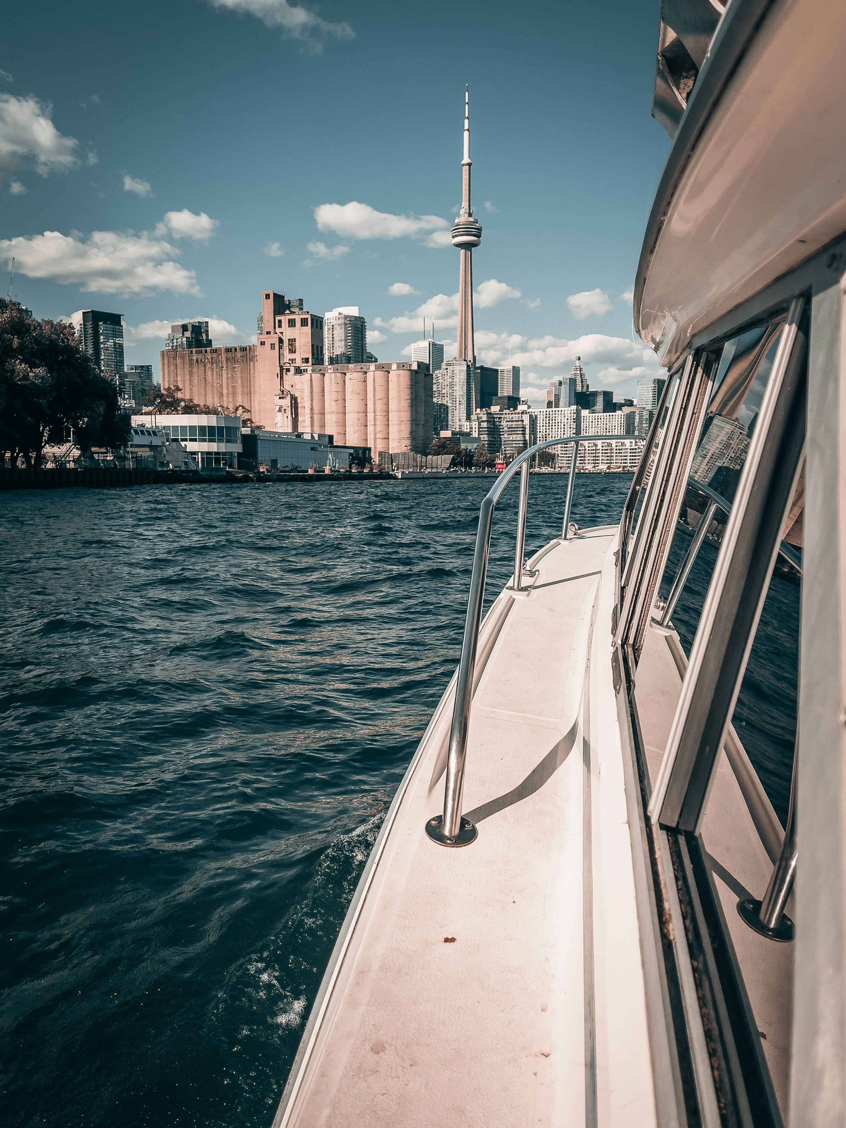 Rodolfo Flores (@rodo1908) | Komunitas Foto Unsplash