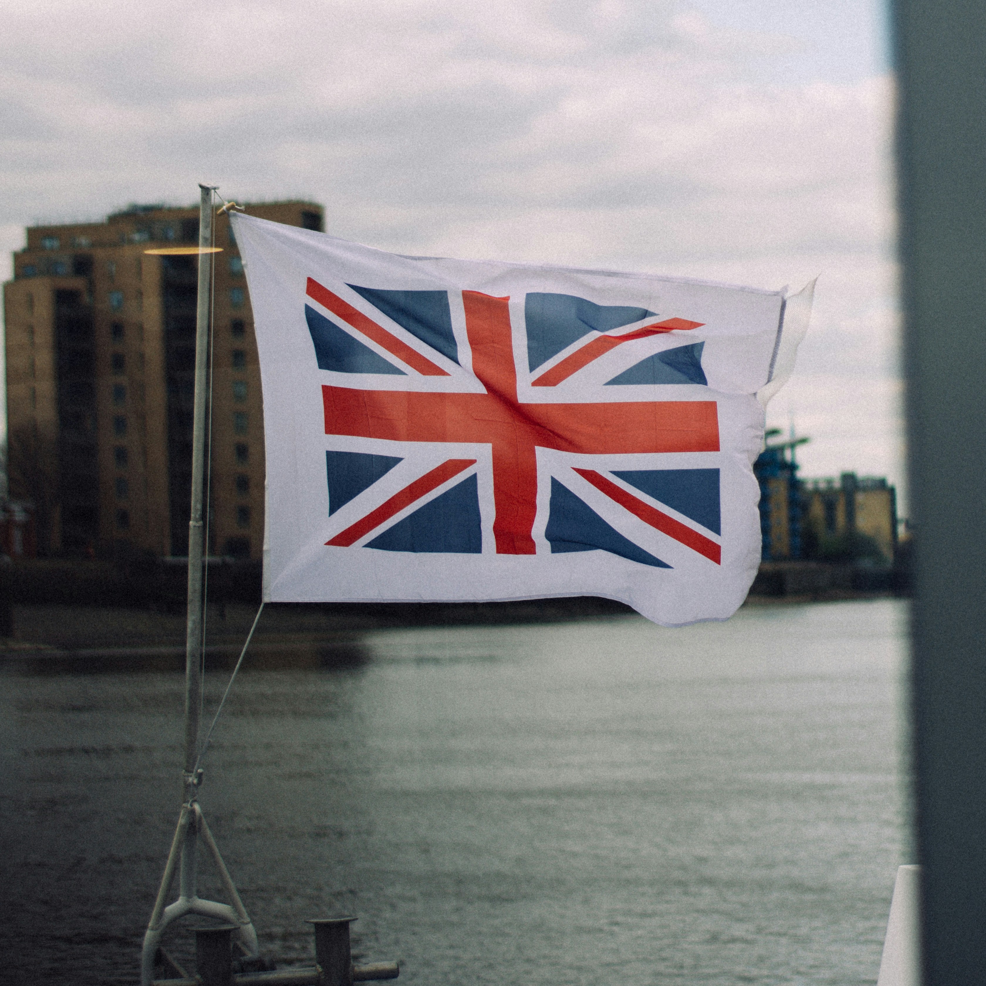 Waves of Heritage: The Union Jack in Motion