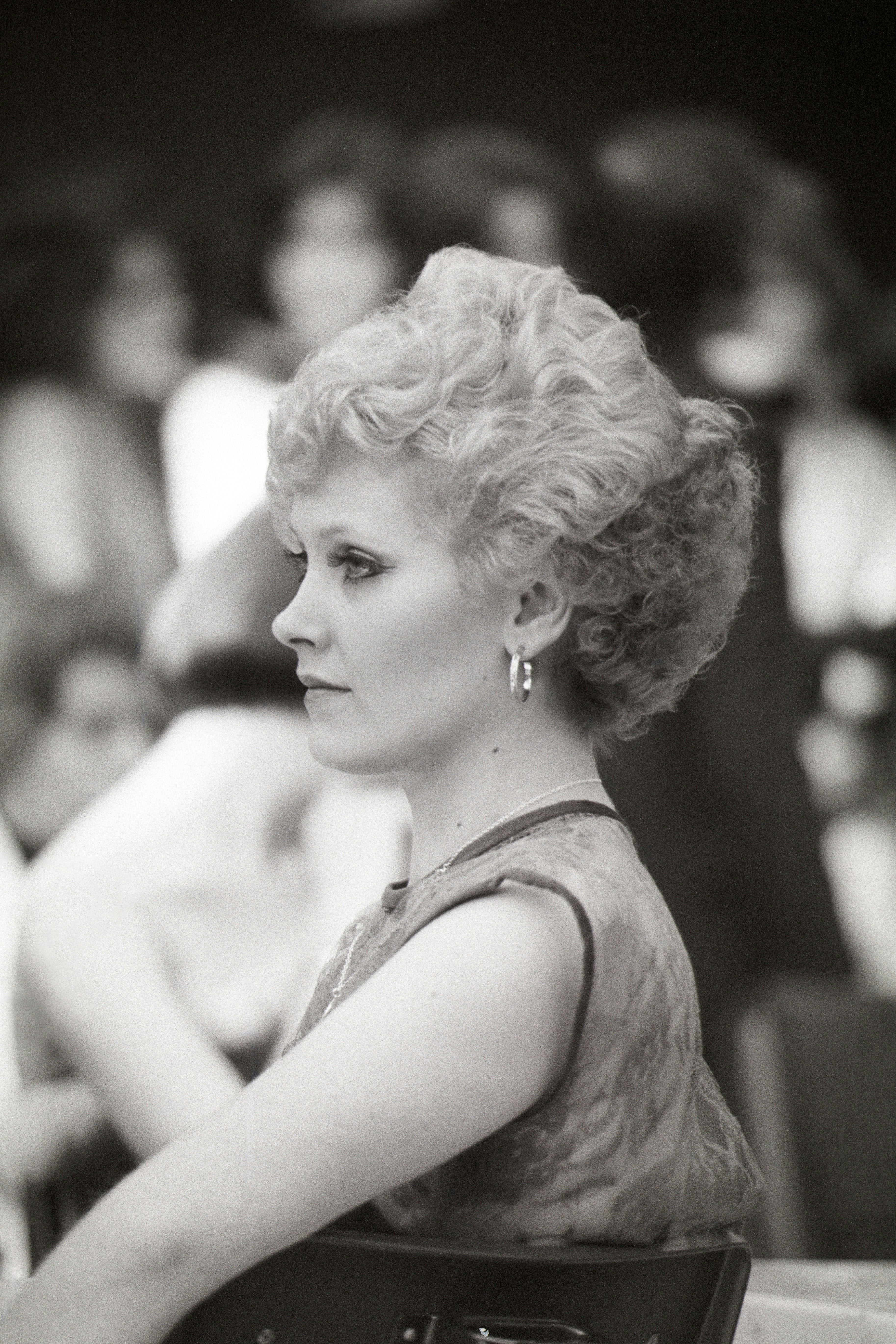 Profile in Focus: Vintage Contour and Quiet Grace