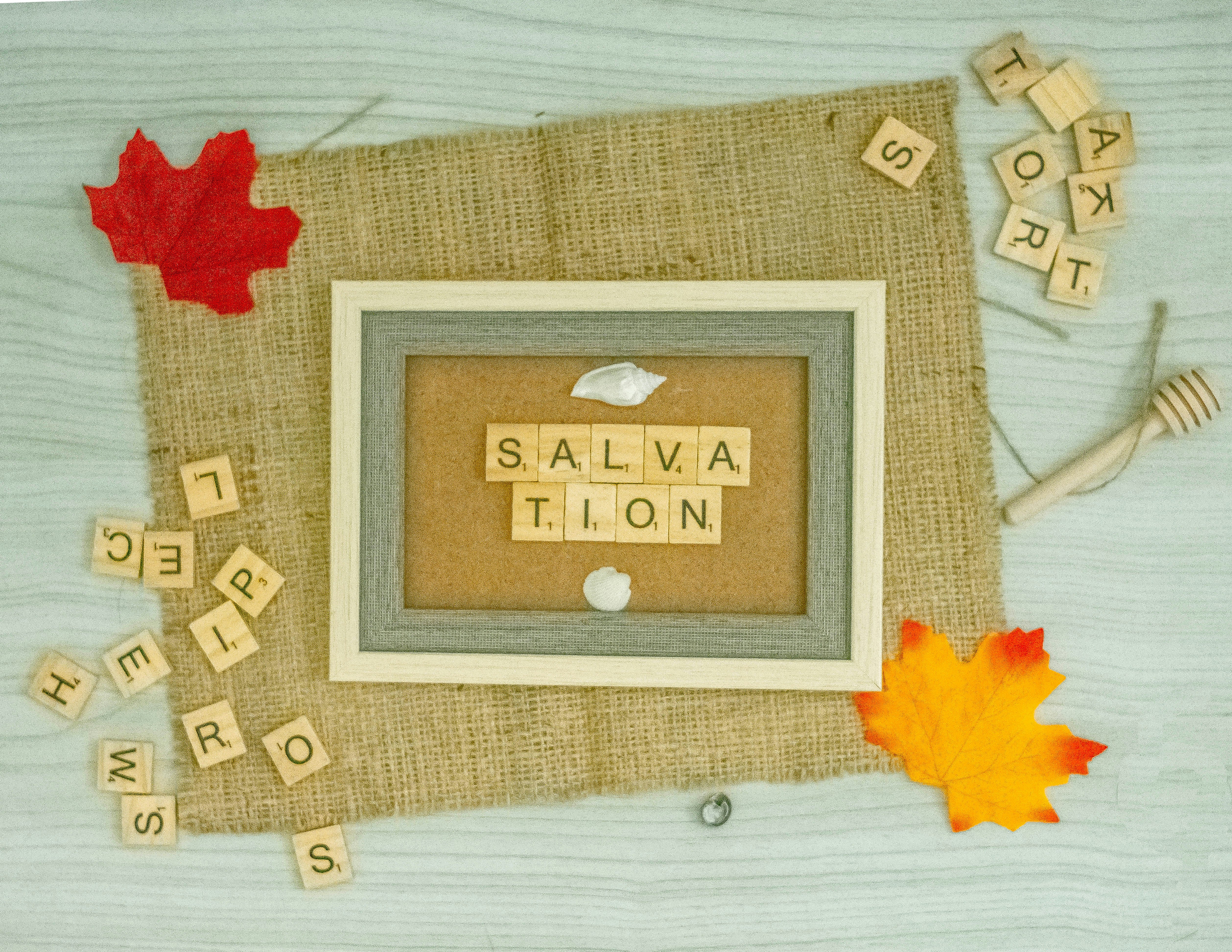 A picture frame with scrabble letters and autumn leaves photo – Free ...