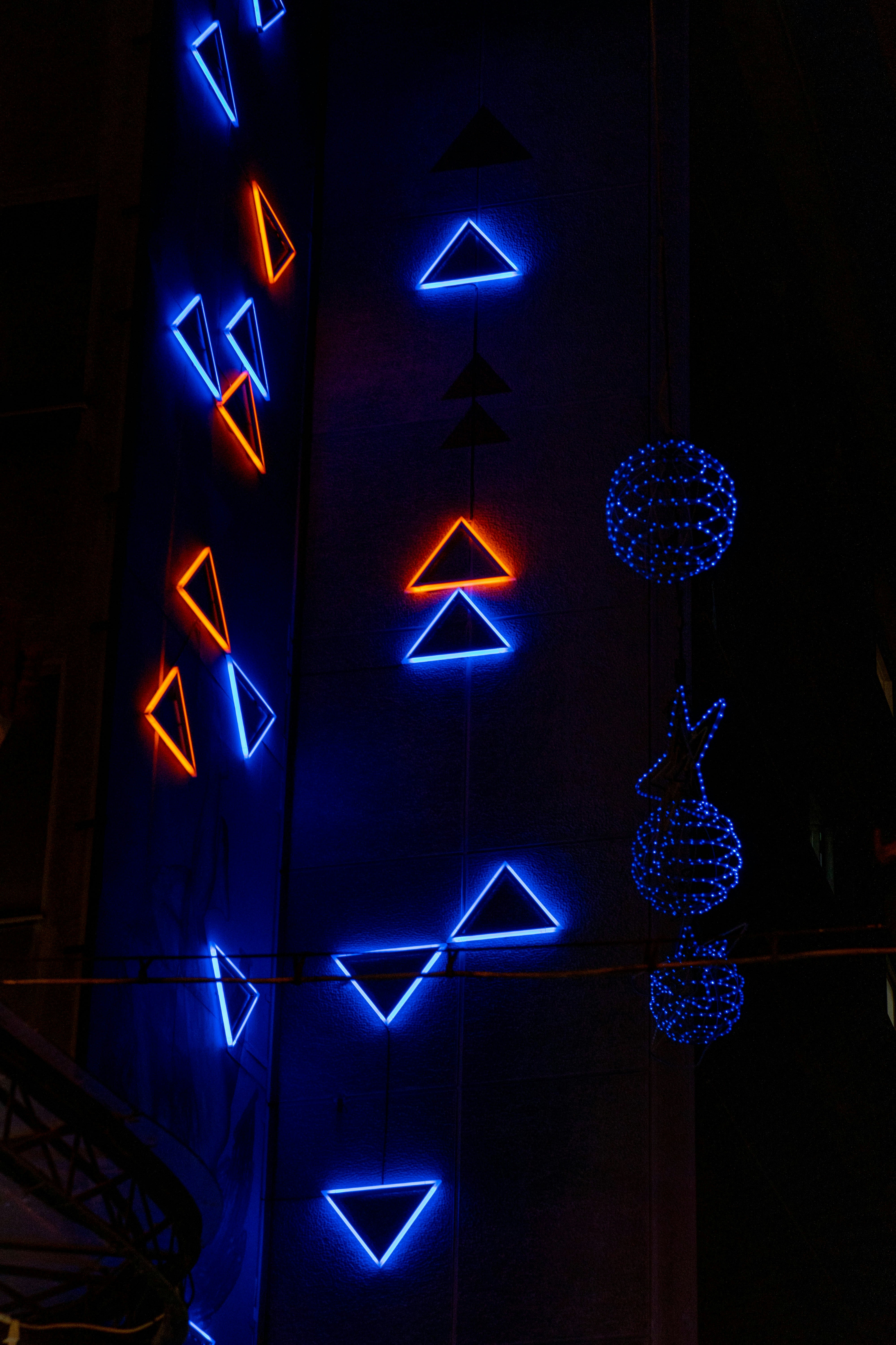 a building that has a bunch of lights on it