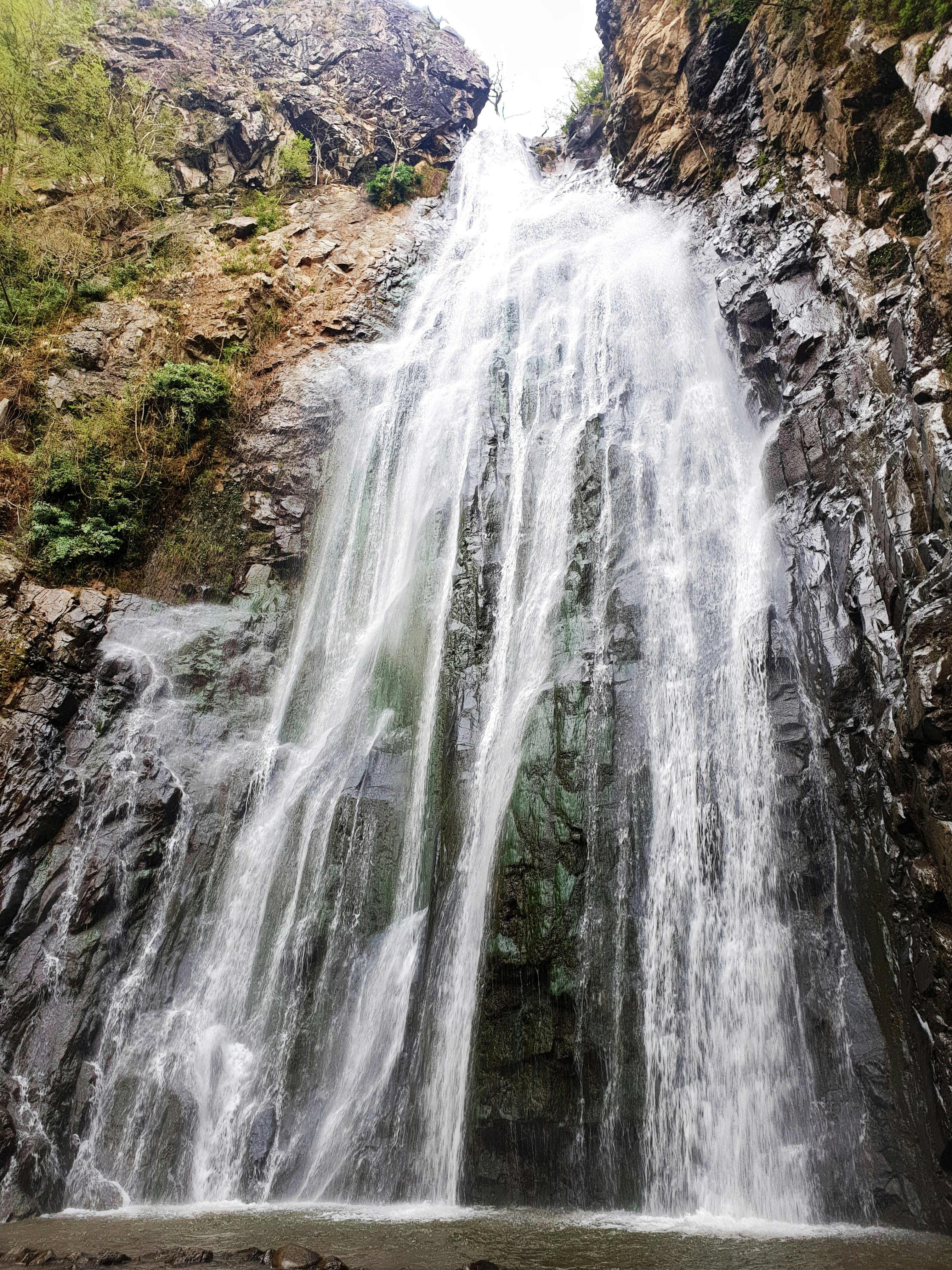 Cascade De Milash Photos | Télécharger des images gratuites sur Unsplash