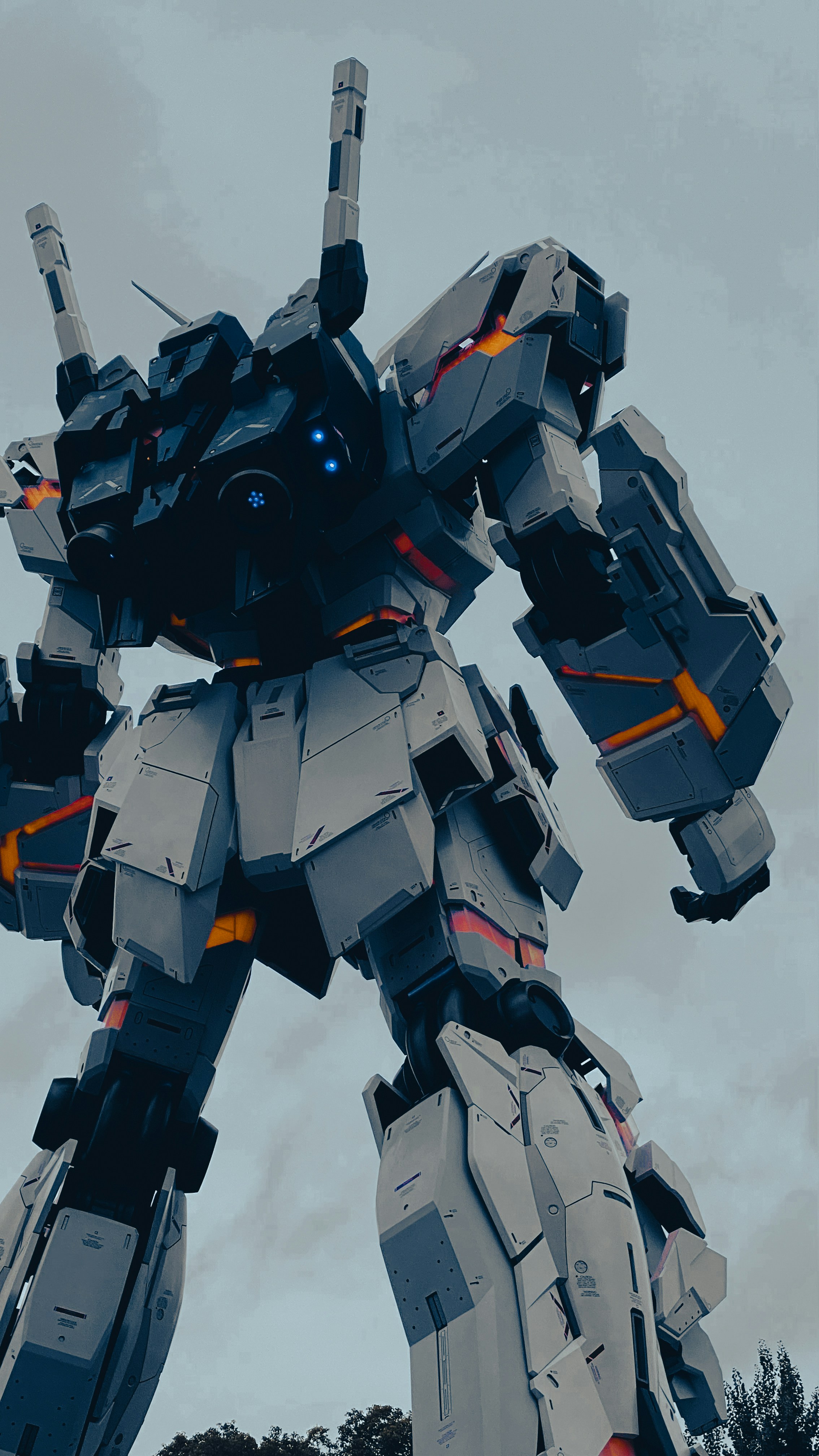 A large robot like object in the air photo – Free Toy Image on Unsplash