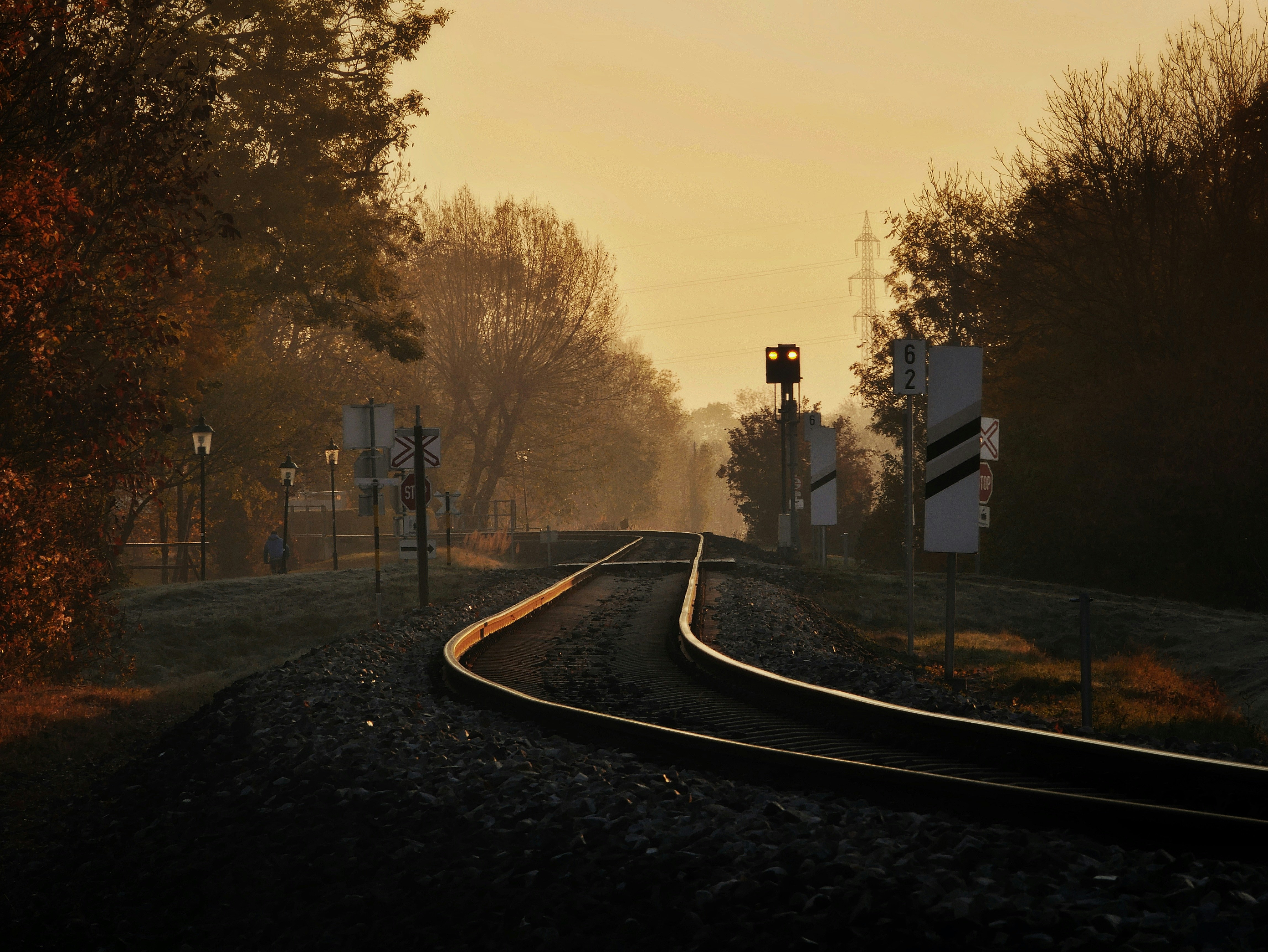 Twilight Rails: a quiet curve toward the fading horizon
