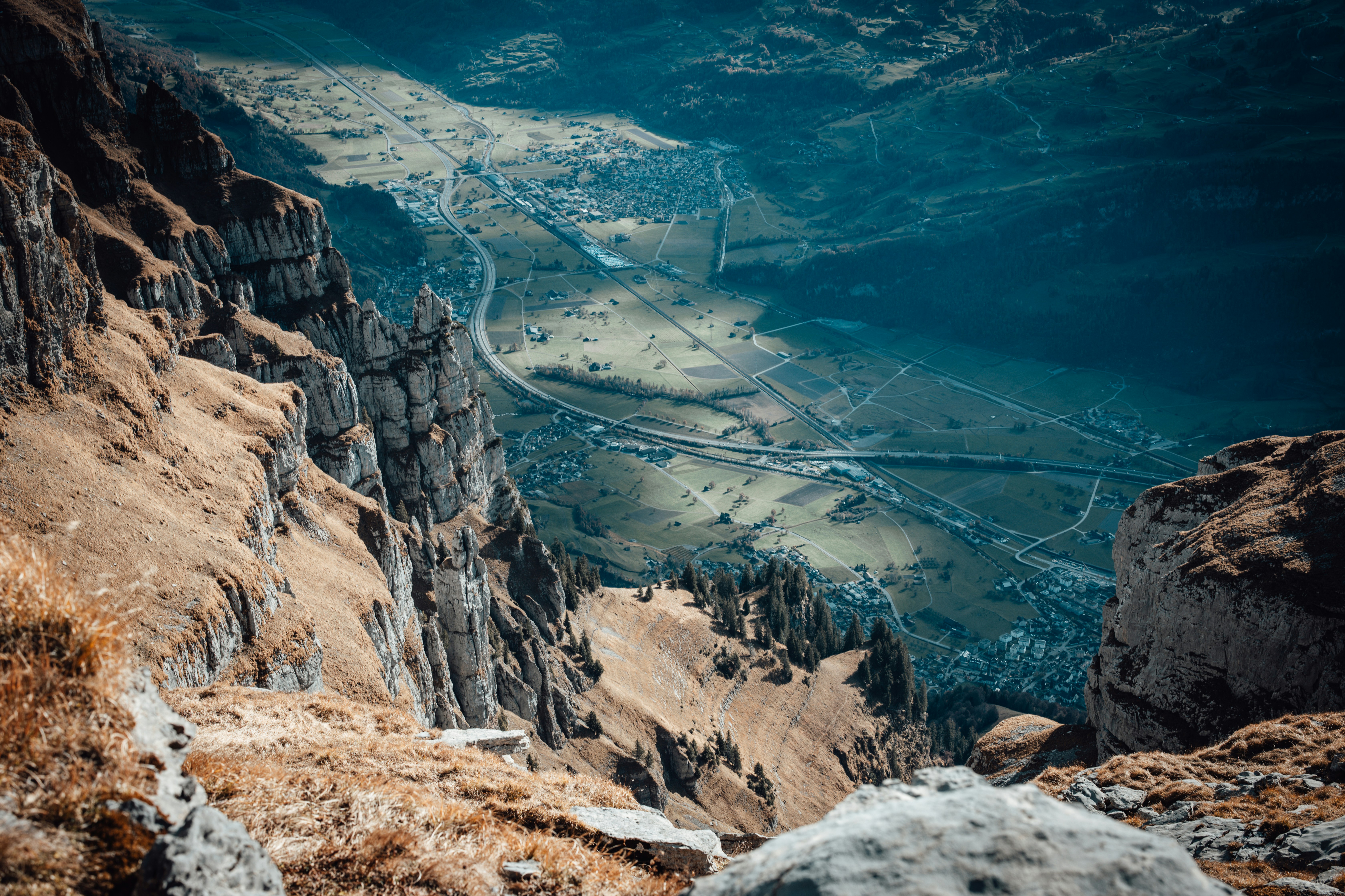 A view of a valley from the top of a mountain photo – Free Chäserrugg ...