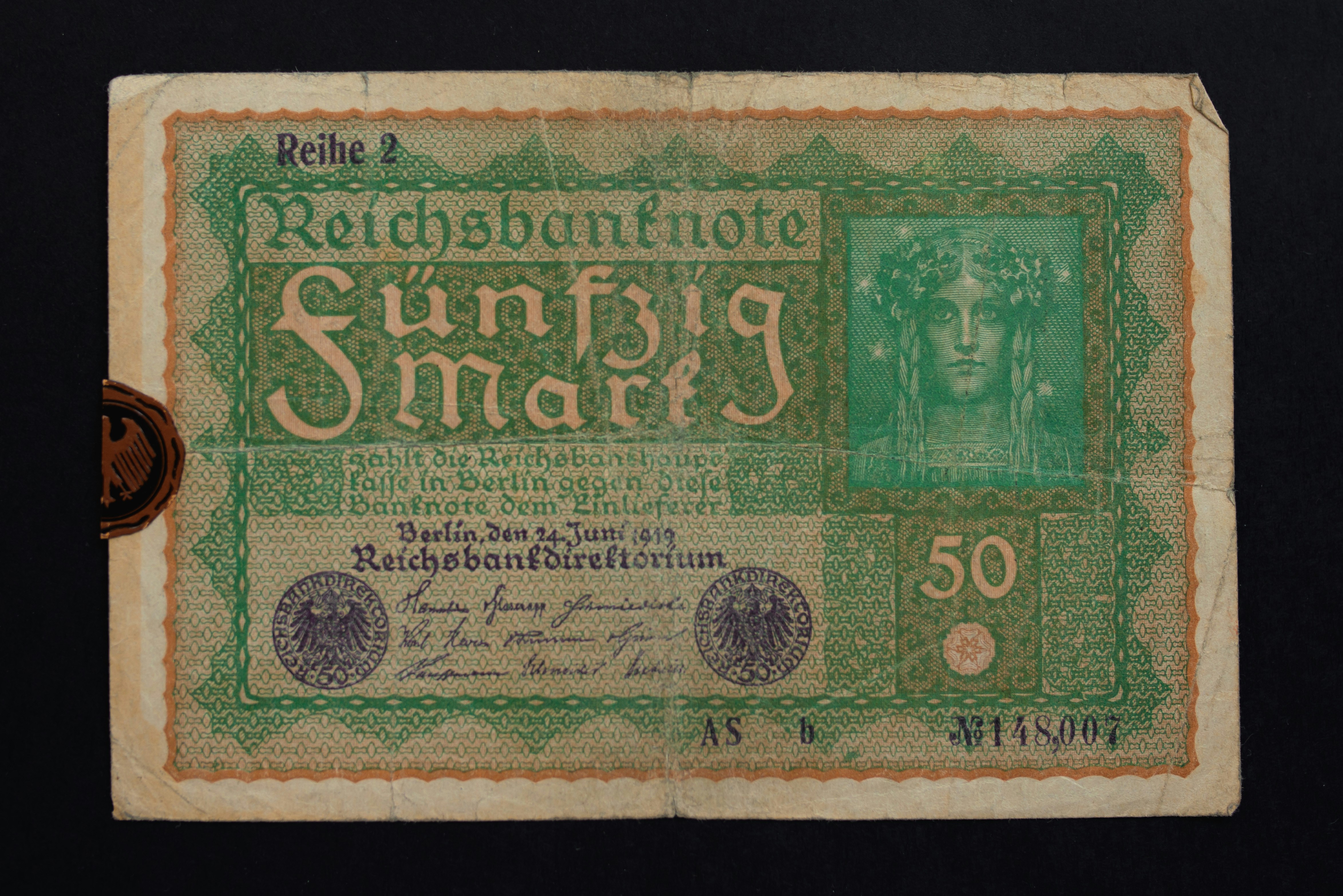 A green bank note with a picture of a woman on it photo – Free History ...