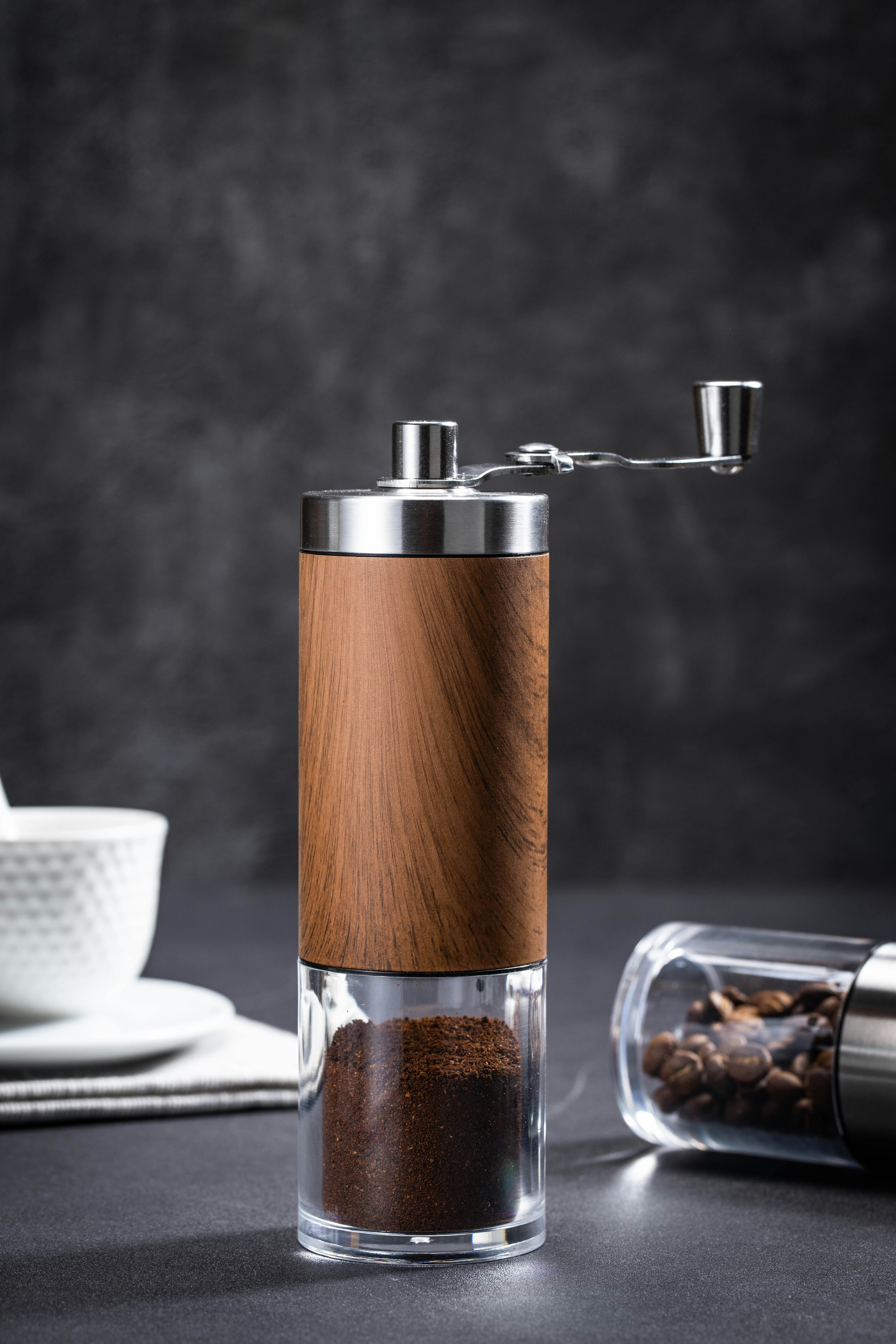 Timber and Chrome: The Quiet Precision of a Manual Coffee Grinder