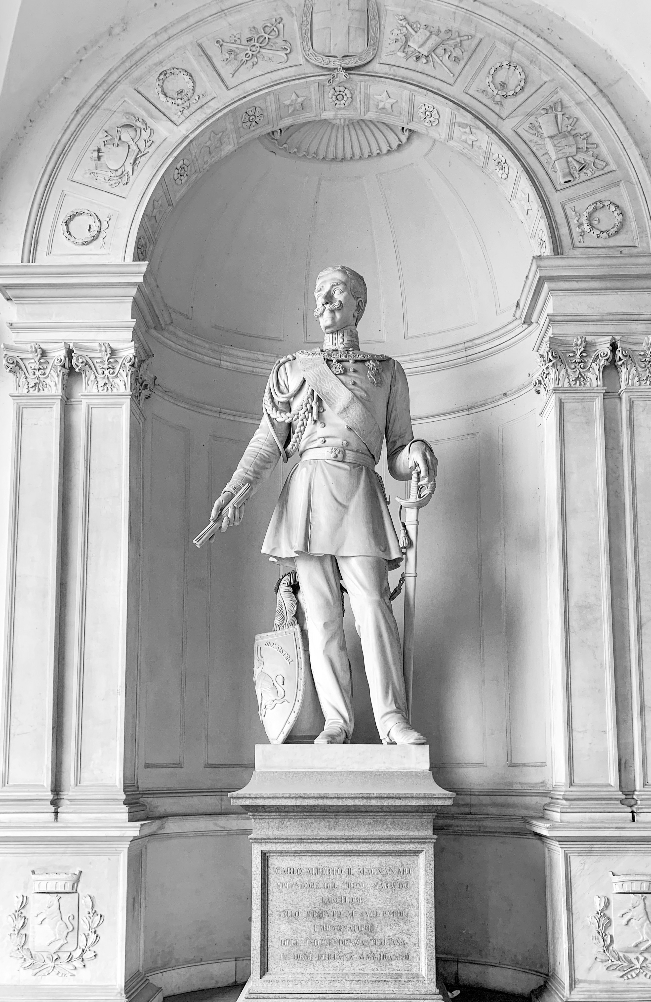 Monumental Pictures | Download Free Images on Unsplash