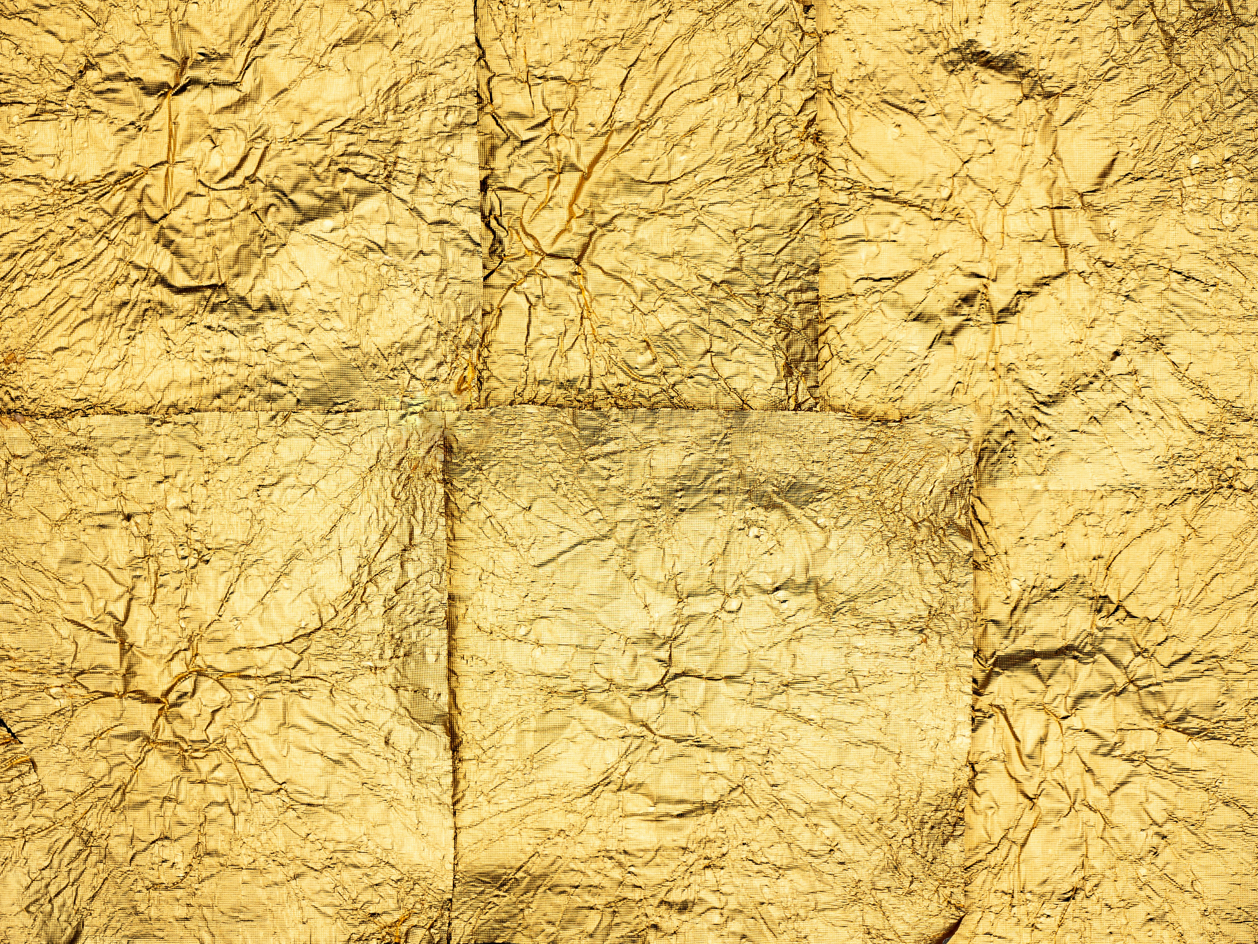 Golden Textures: A Study in Luminescence