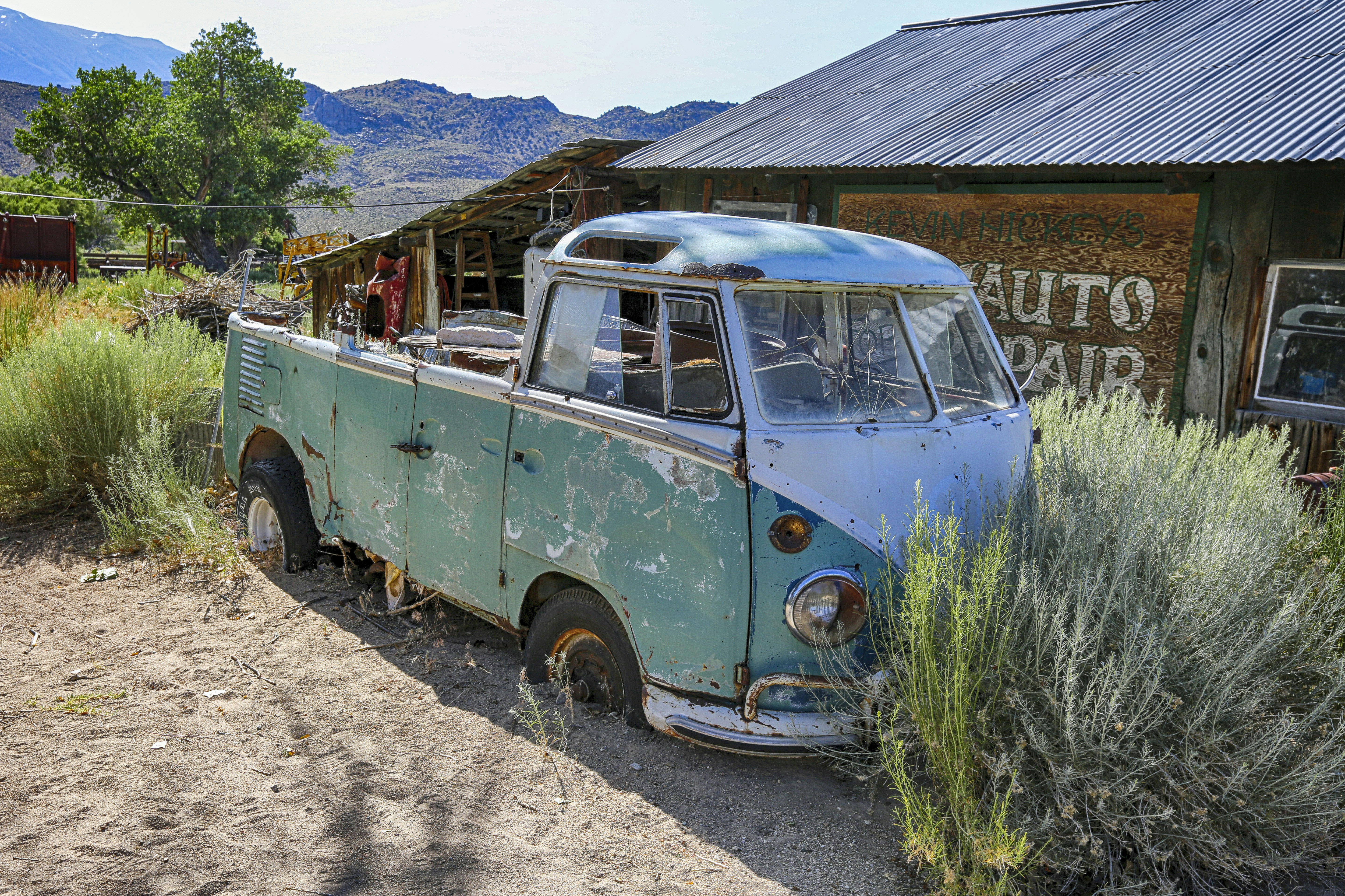 Volkswagen love even if decayed.Mick Haupt