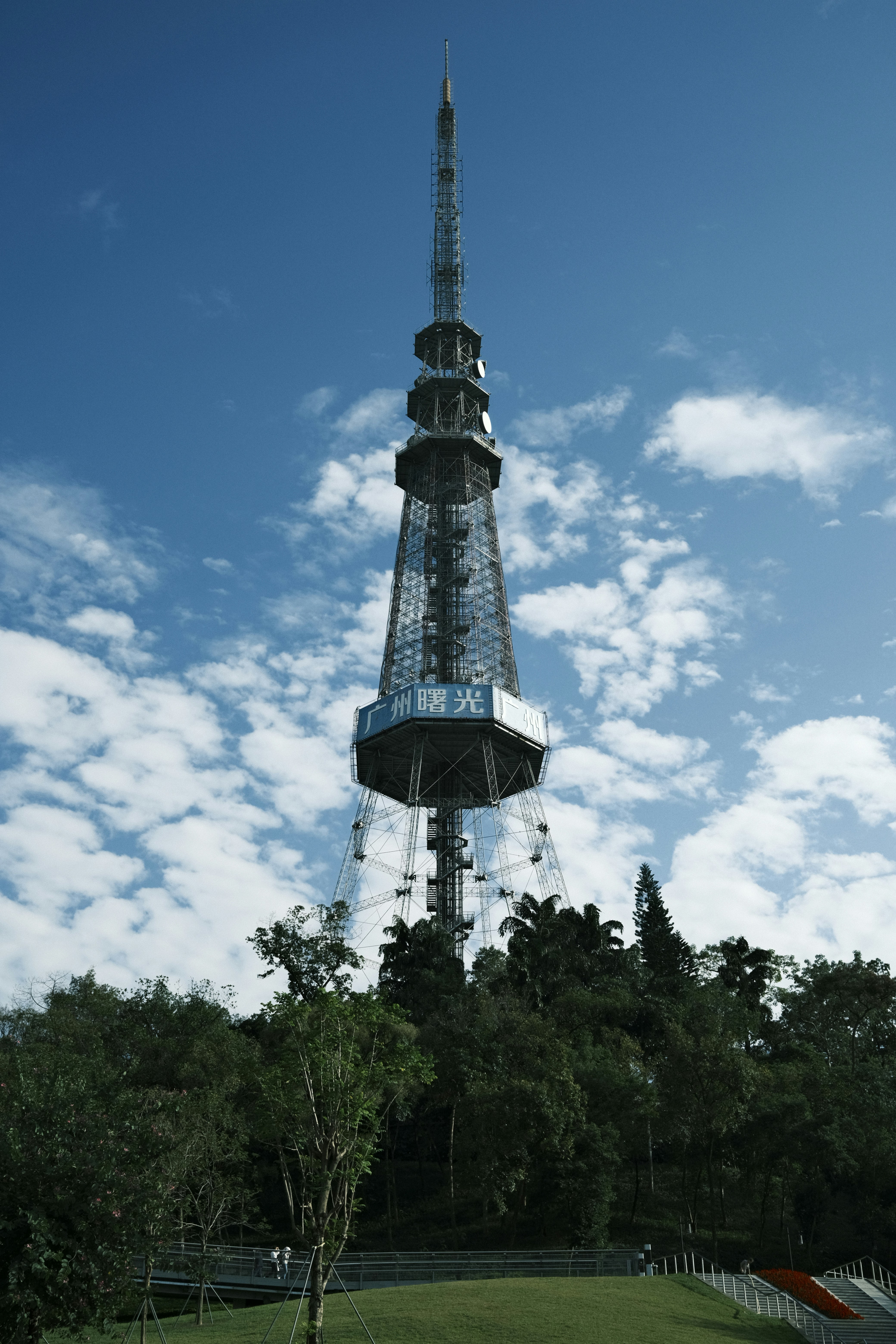 A very tall tower with a sky background photo – Free Building Image on ...