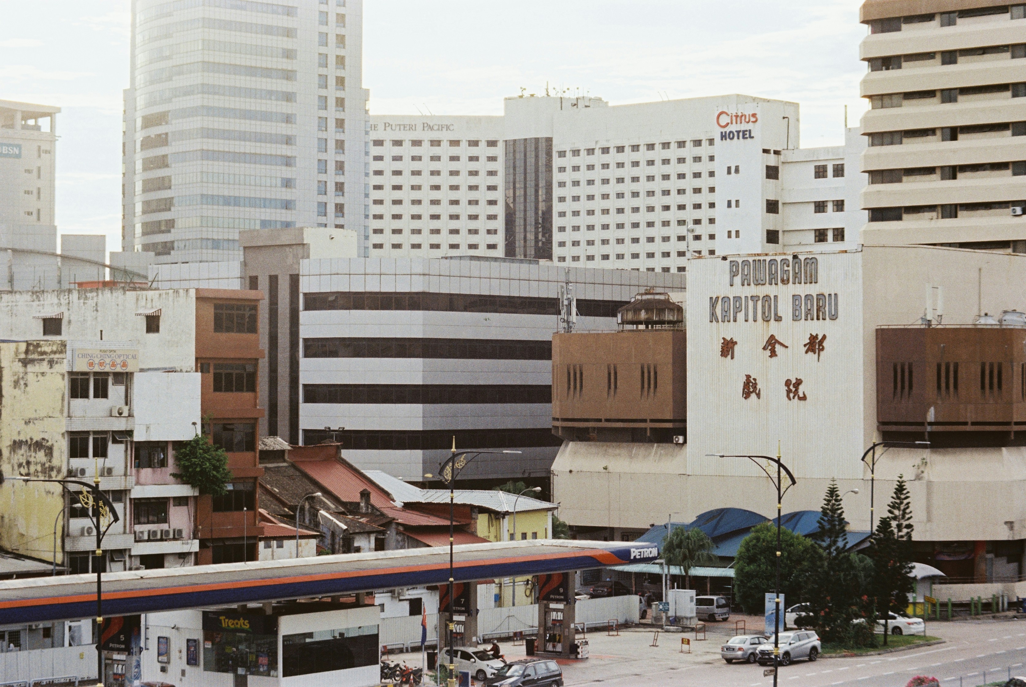 MBK Center Bangkok (2026) – Best of TikTok, Instagram & Reddit Travel Guide