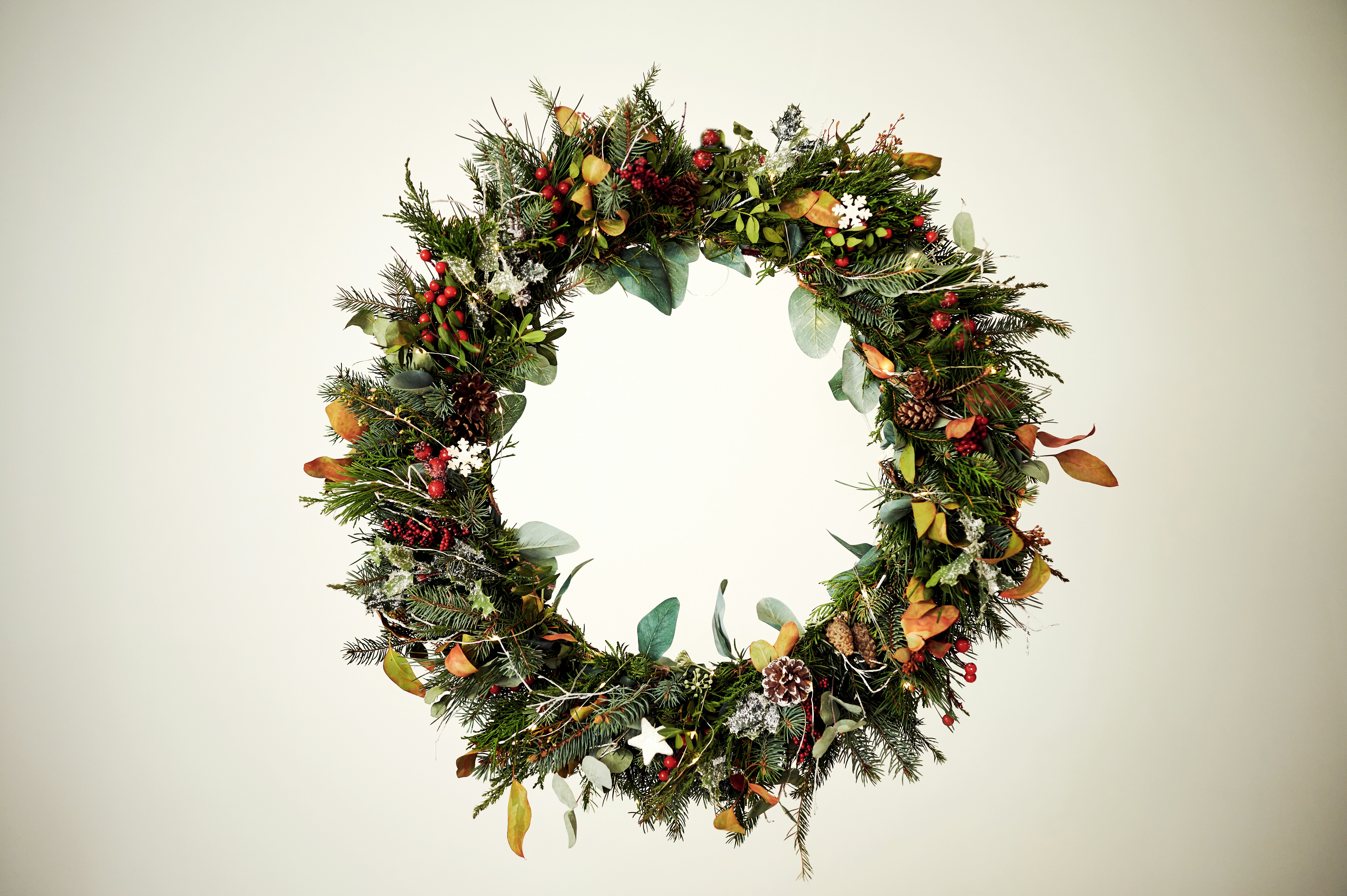 Wreath Pictures | Download Free Images on Unsplash