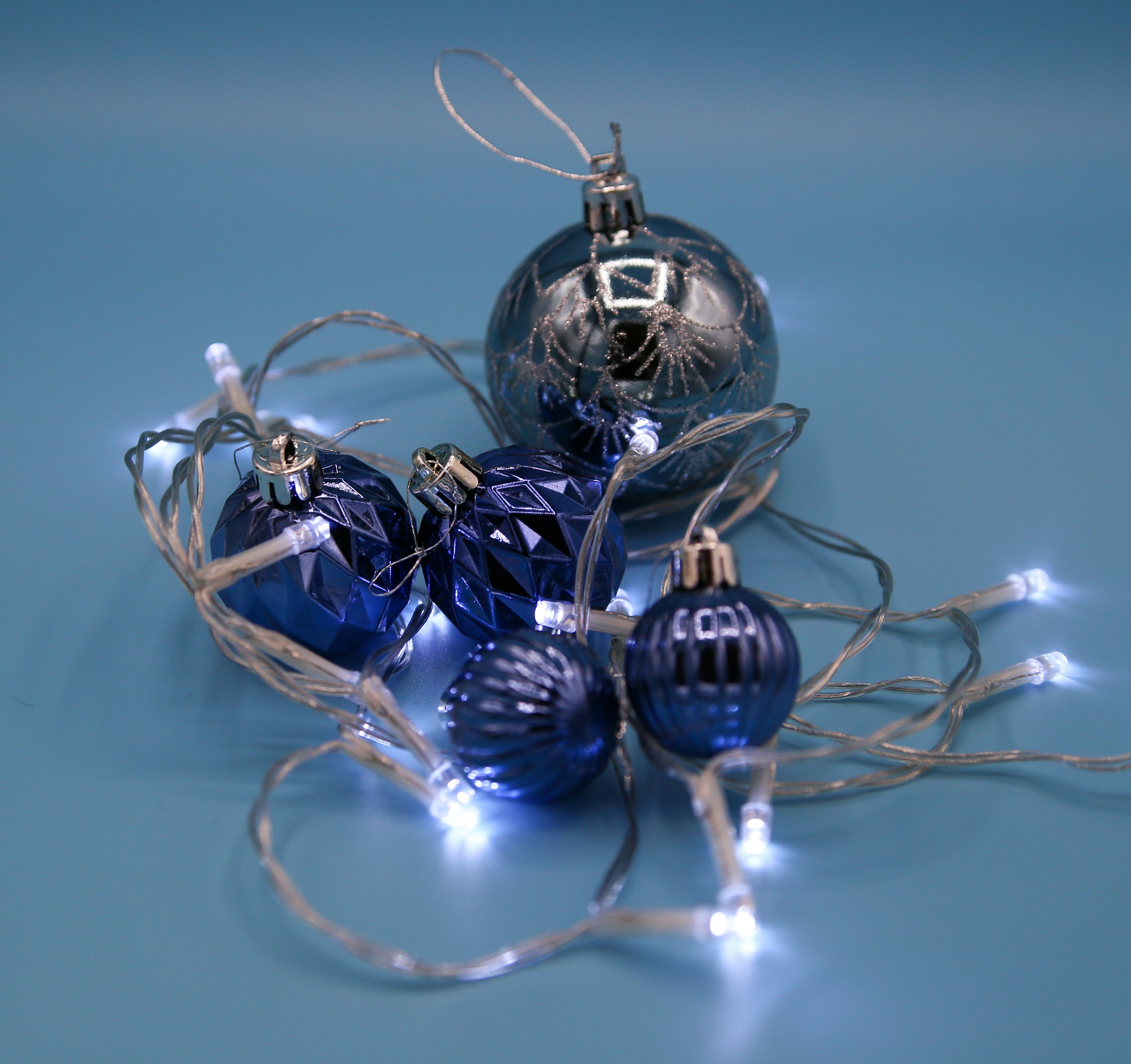 a bunch of ornaments that are on a table