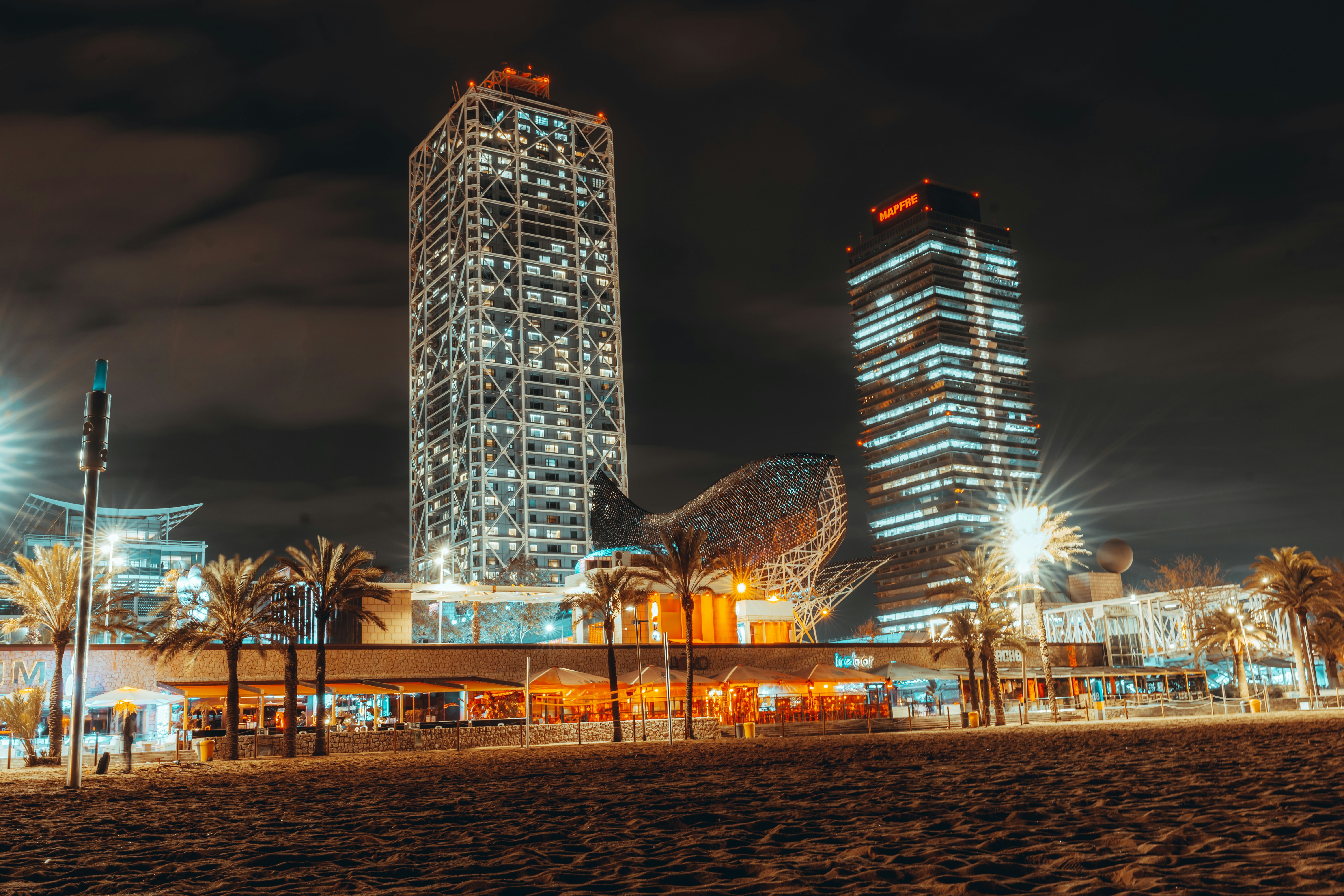 A group of tall buildings photo – Free Building Image on Unsplash