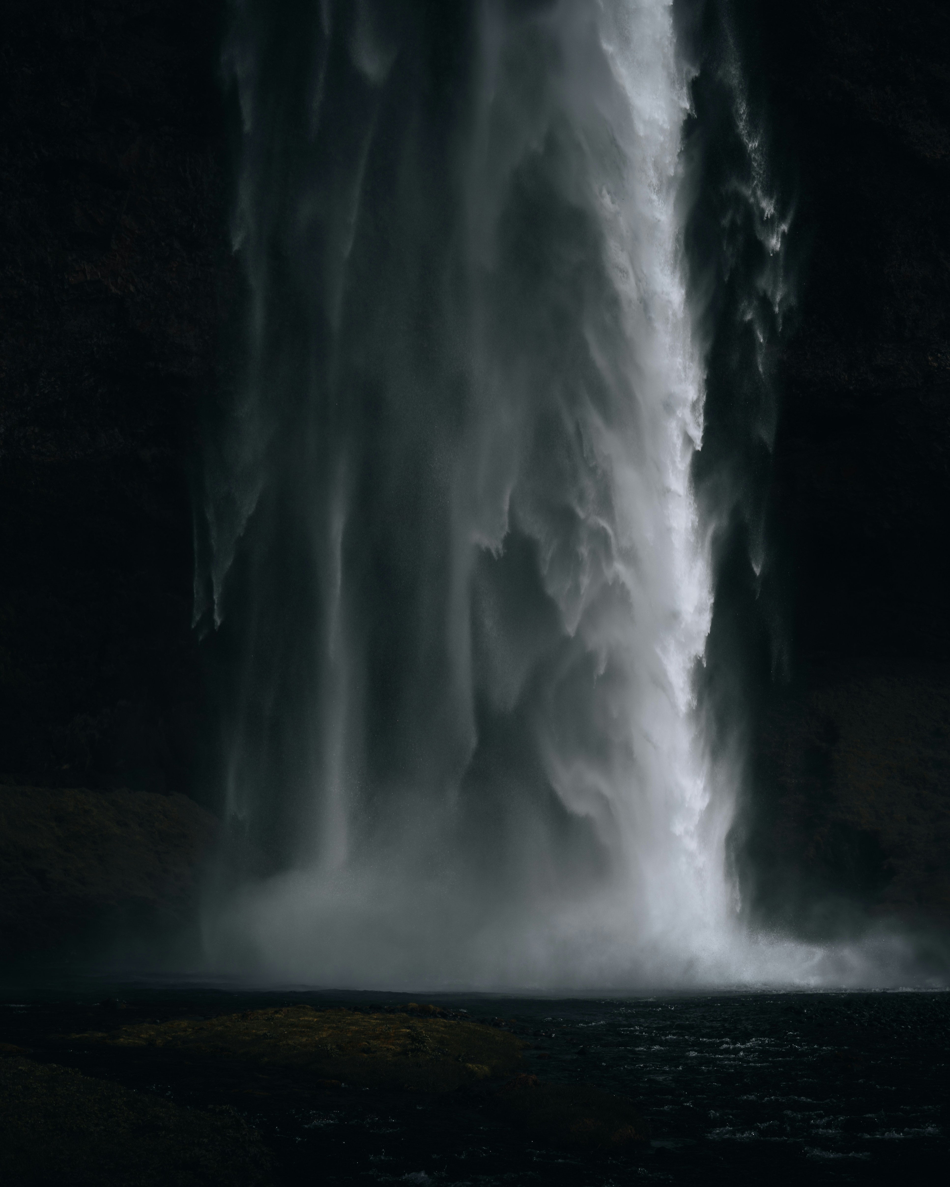 A very tall waterfall with lots of water photo – Free Nature Image on ...