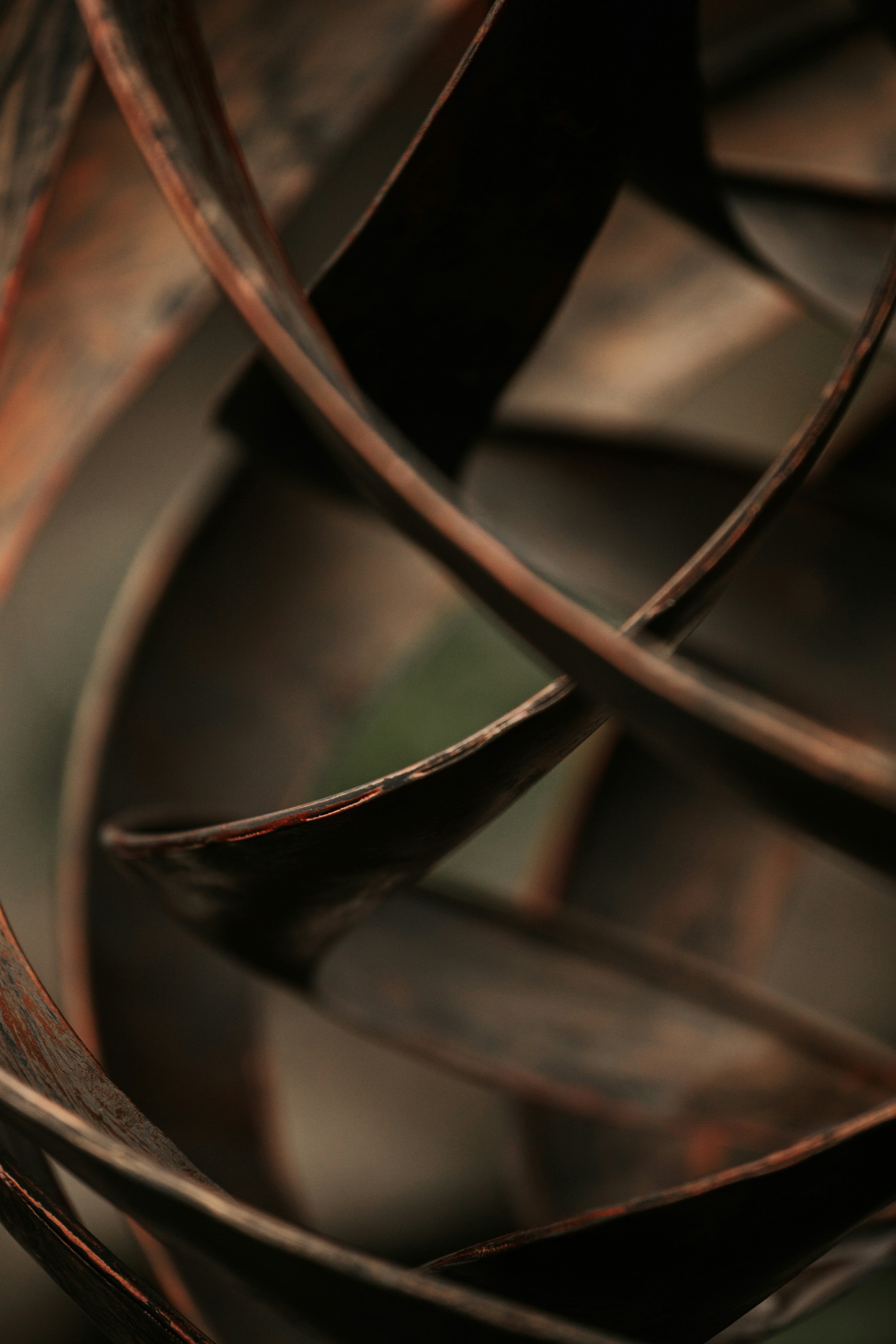 a close up of a bunch of metal objects