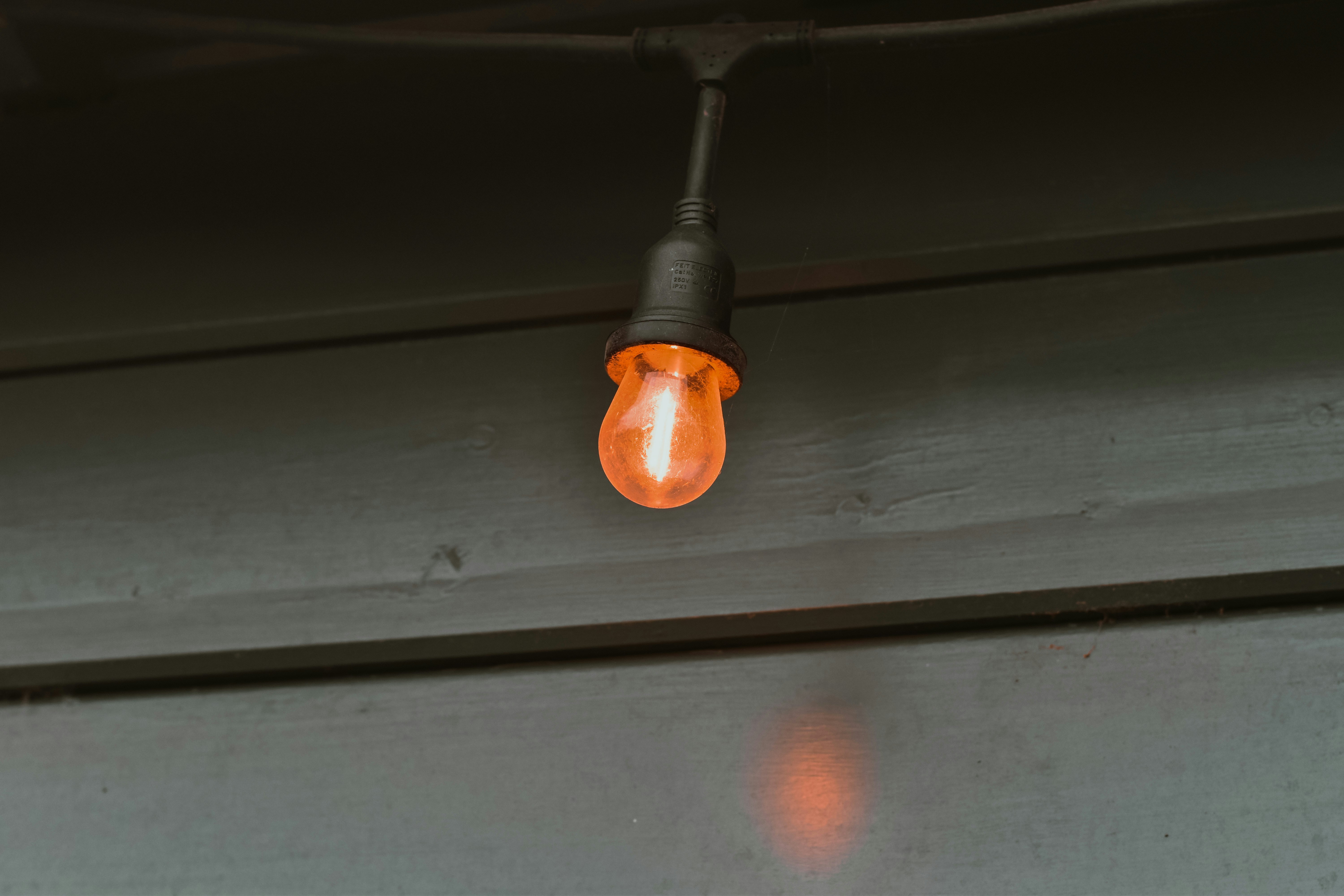 a light that is hanging from a ceiling
