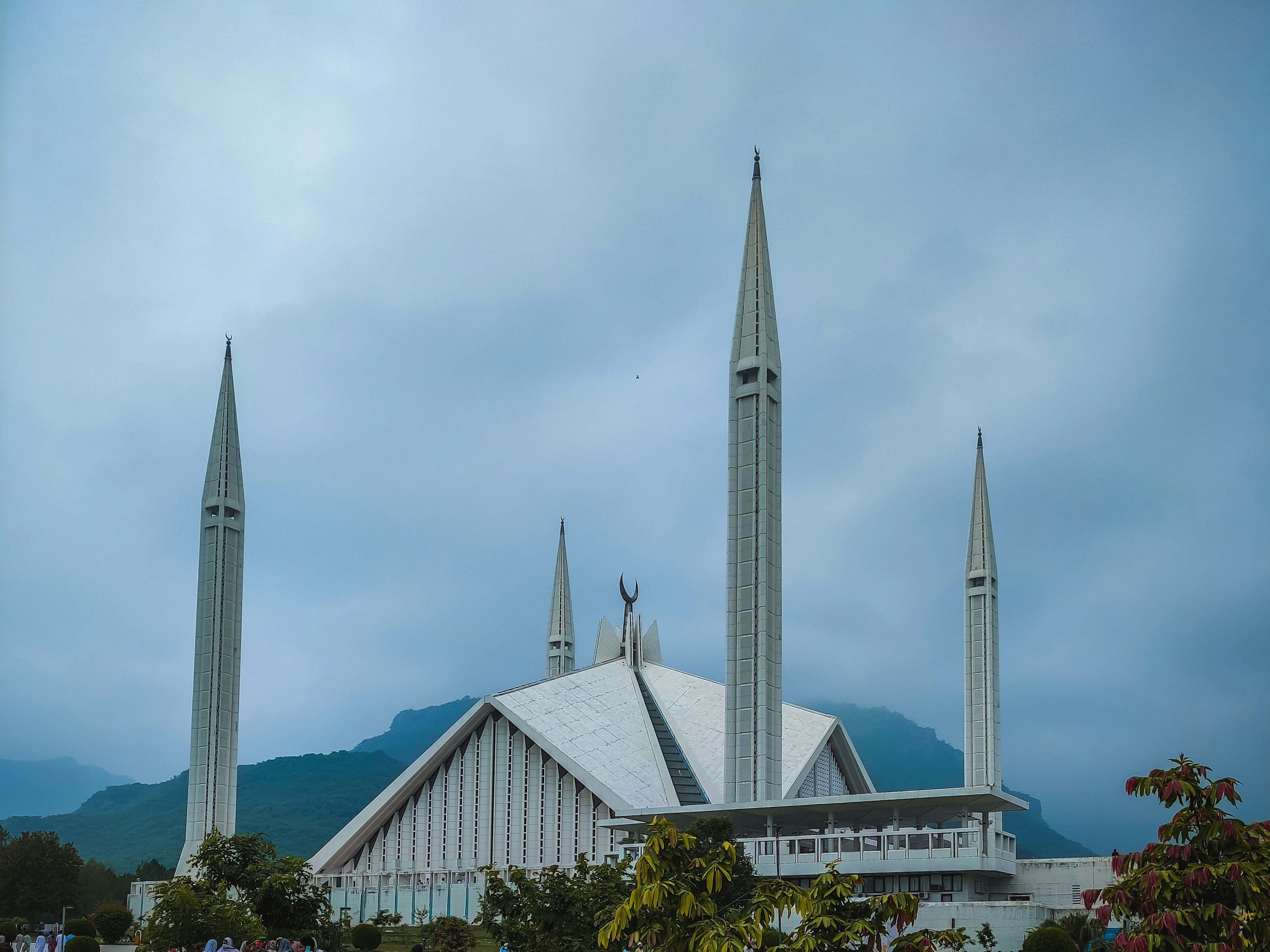 A large white building with two tall spires photo – Free Faisal mosque ...