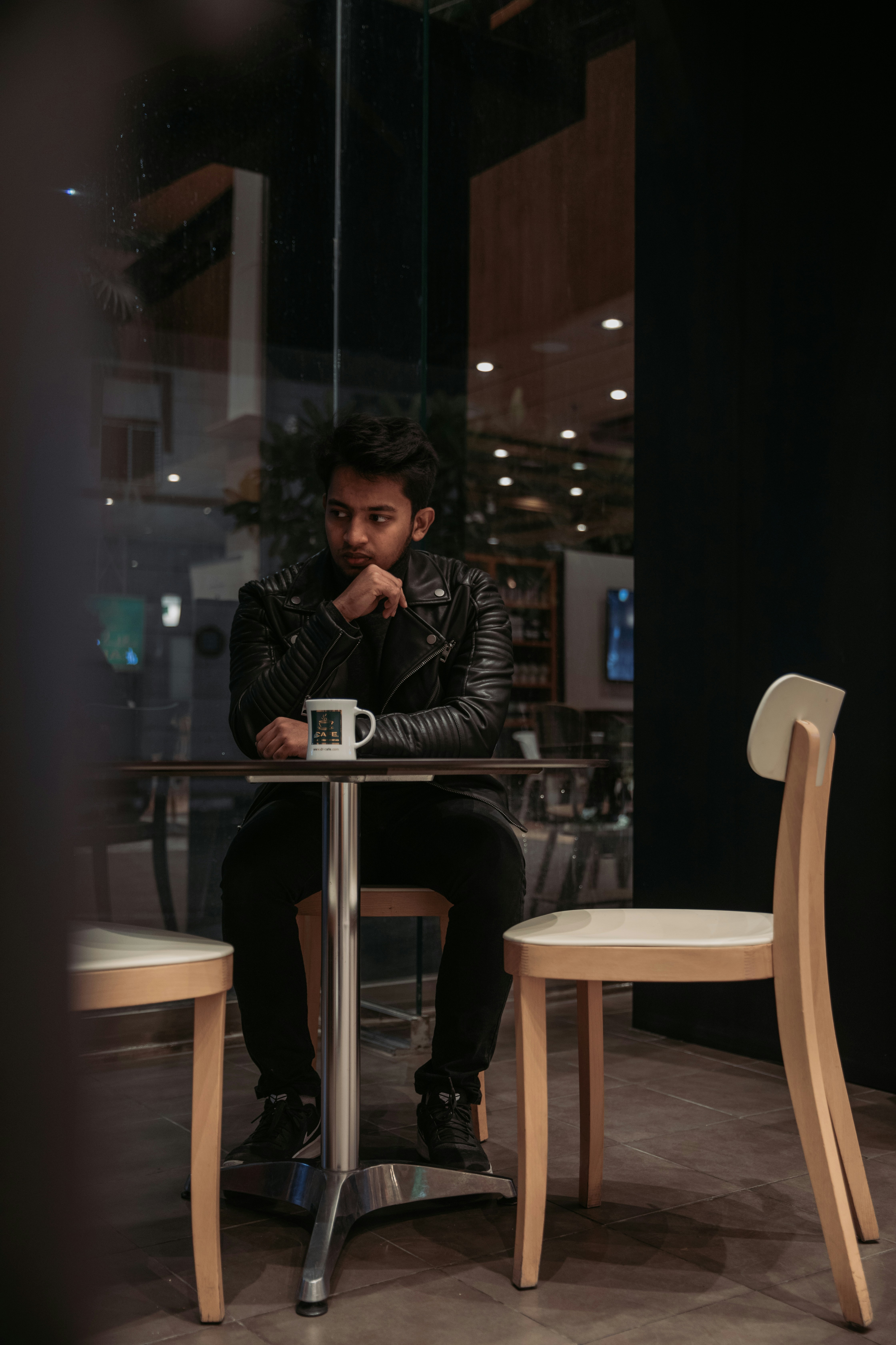 Sitting Man Pictures | Download Free Images on Unsplash