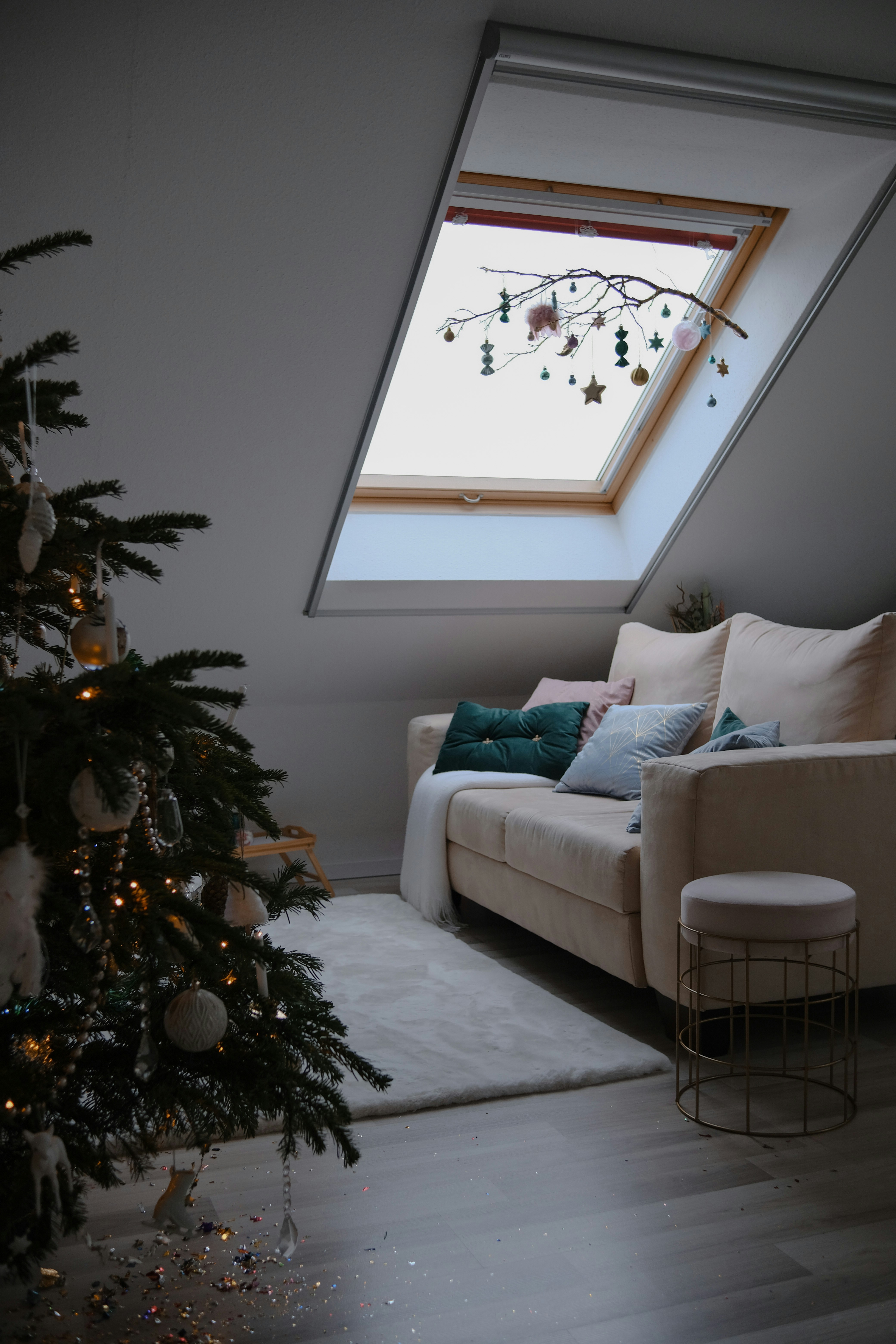 Cozy Nordic Christmas Under a Sky-Light