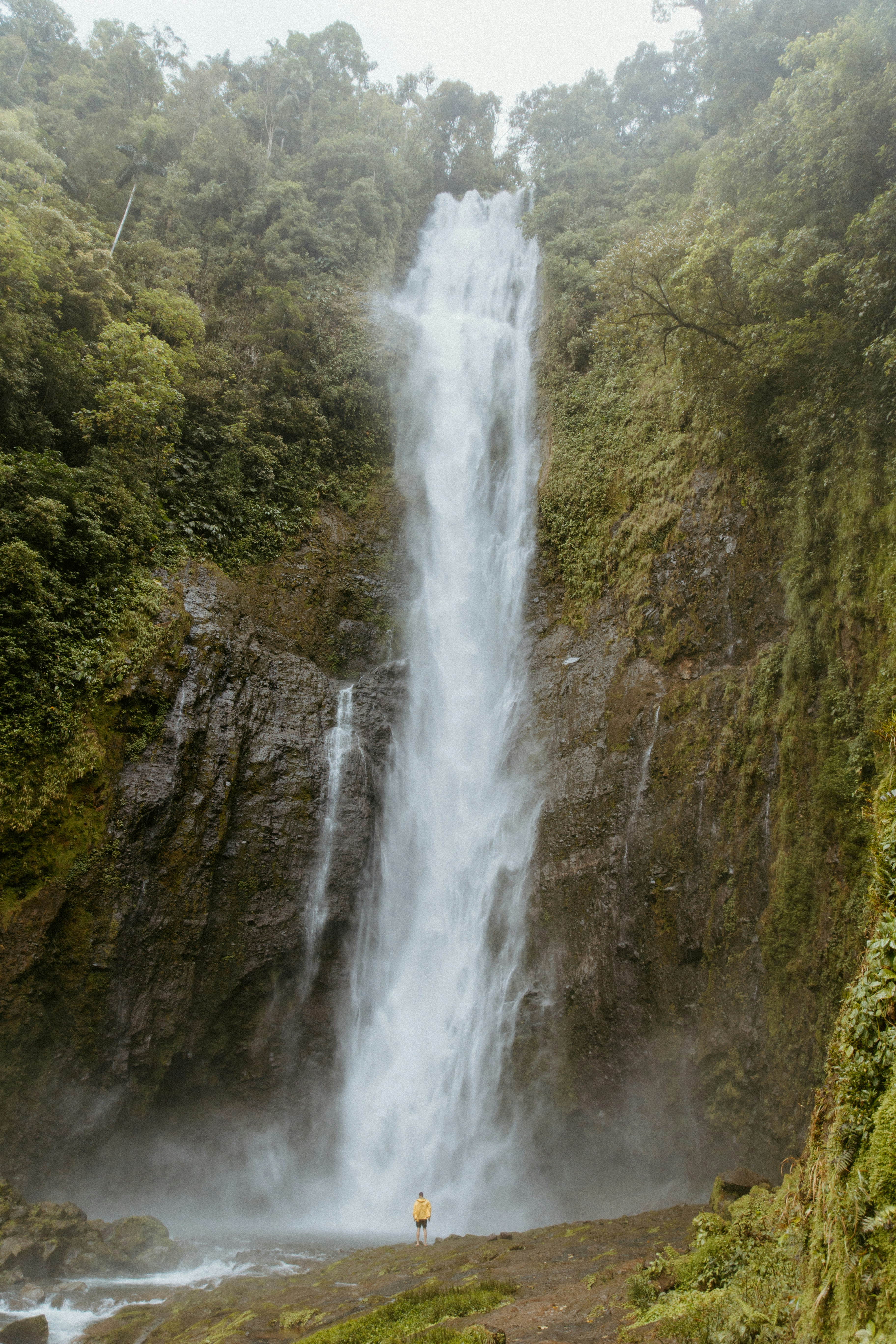 Cascada Pozo Azul Photos | Télécharger des images gratuites sur Unsplash