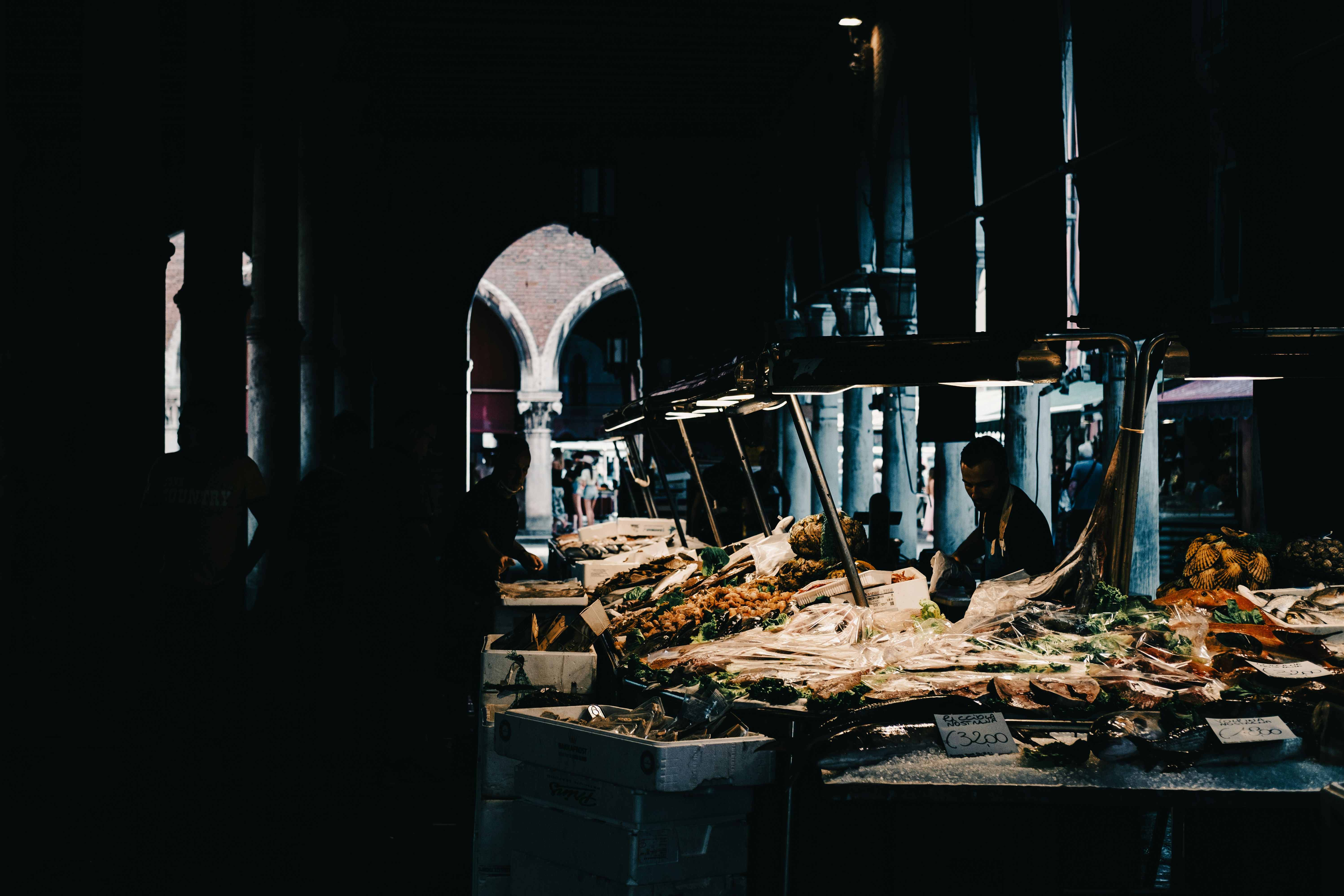 Market Shadows and Light