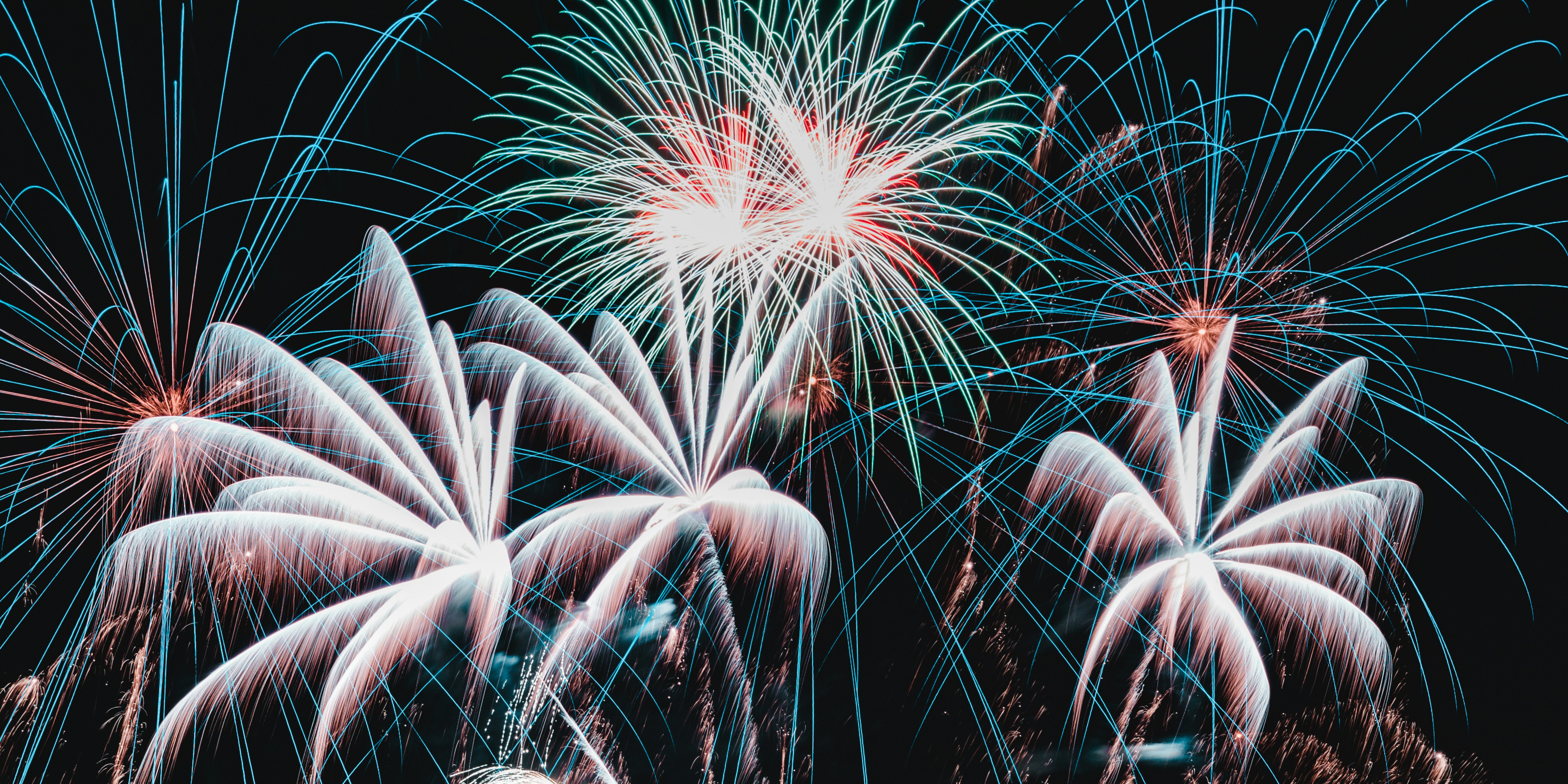A bunch of fireworks that are in the sky photo – Free Night Image on ...