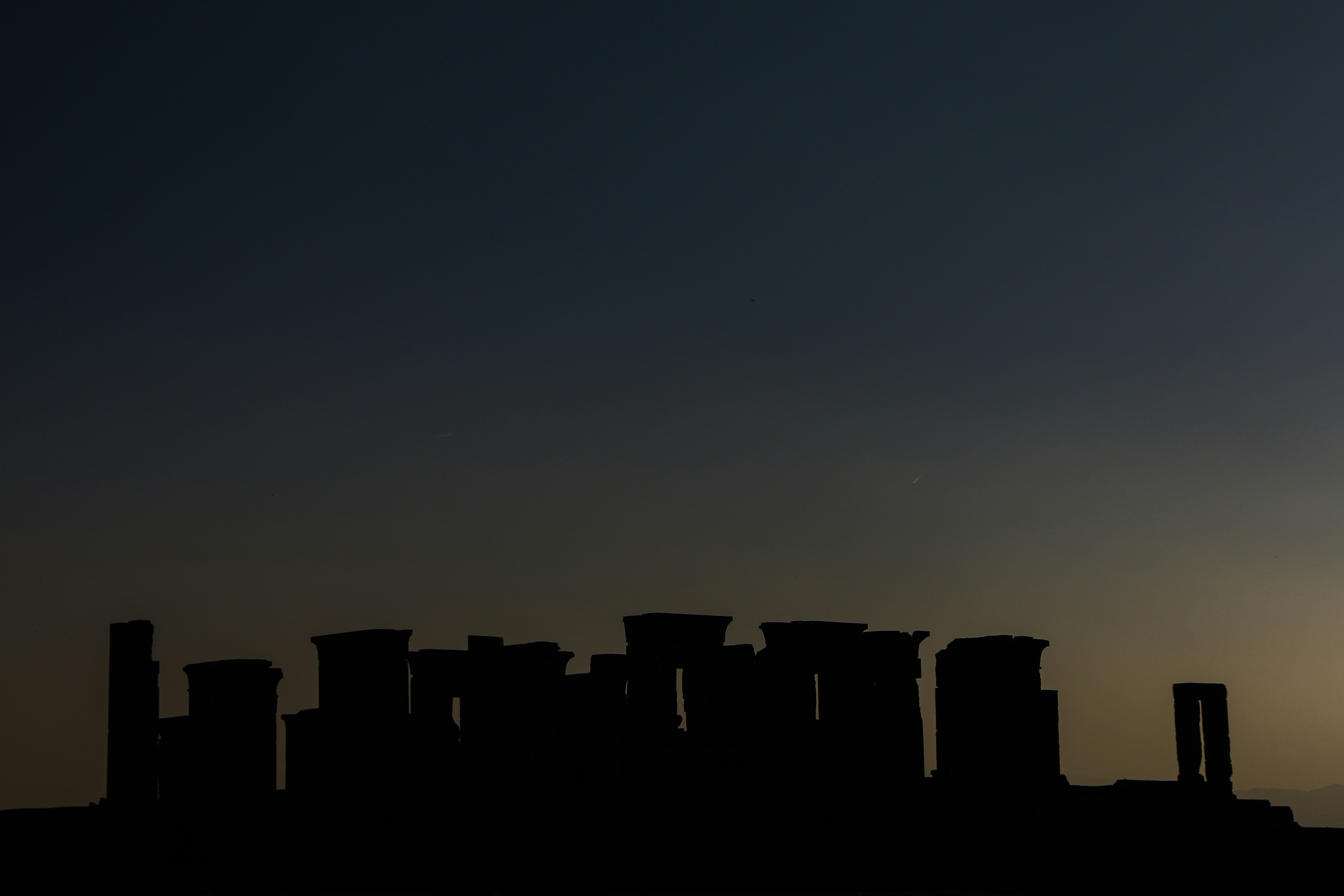 Twilight Silhouette over Stonehenge: Quiet Horizon at Dusk