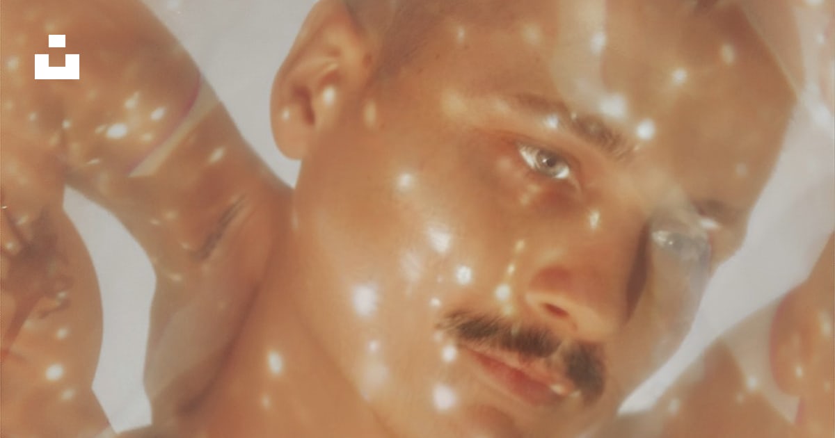 口ひげと口ひげを生やした男の写真 Unsplashのロサンゼルスの無料画像